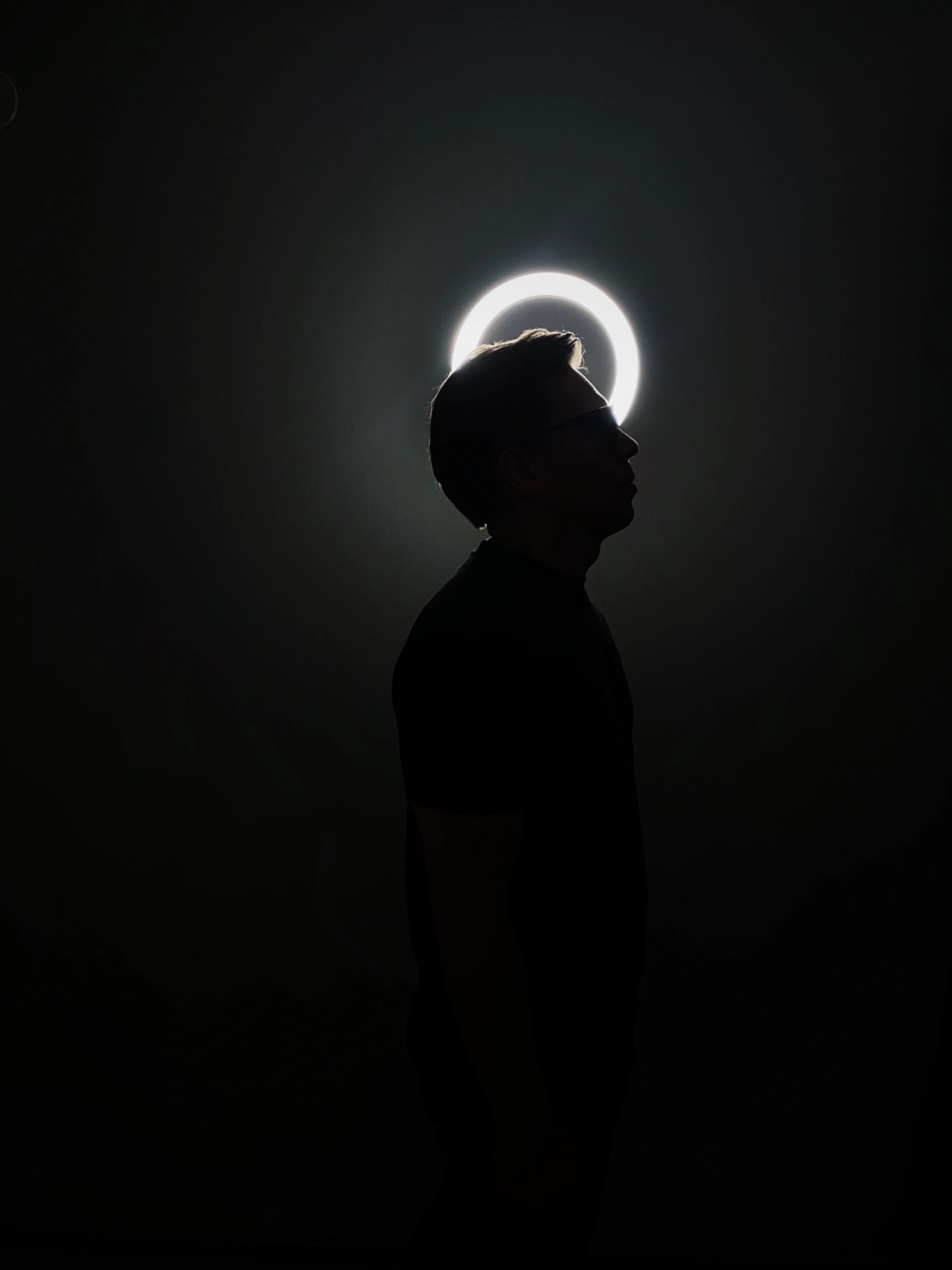 Bennix Stands Out with Debut “Criminal”