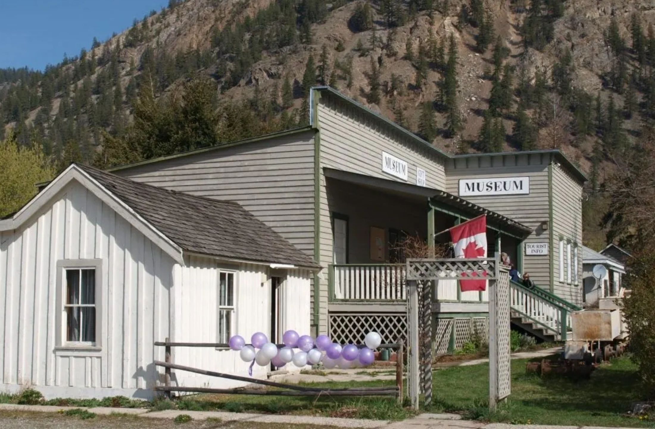 Links | Hedley Museum & Tourist Information Booth