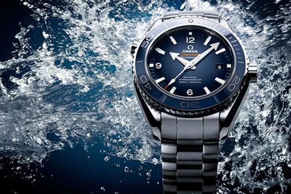 What is Watch Water Resistance and Why It Matters