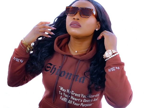 About Company - Shionna Luxxure Picnic