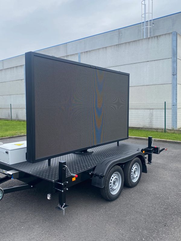 LED IT UP - Verhuur van mobiele ledschermen