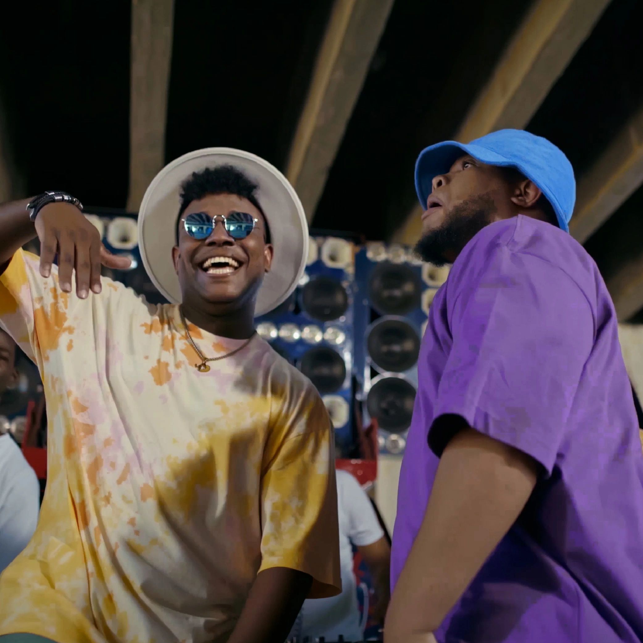 Alex Linares y Ander Bock estrenan sencillo “Poderoso”