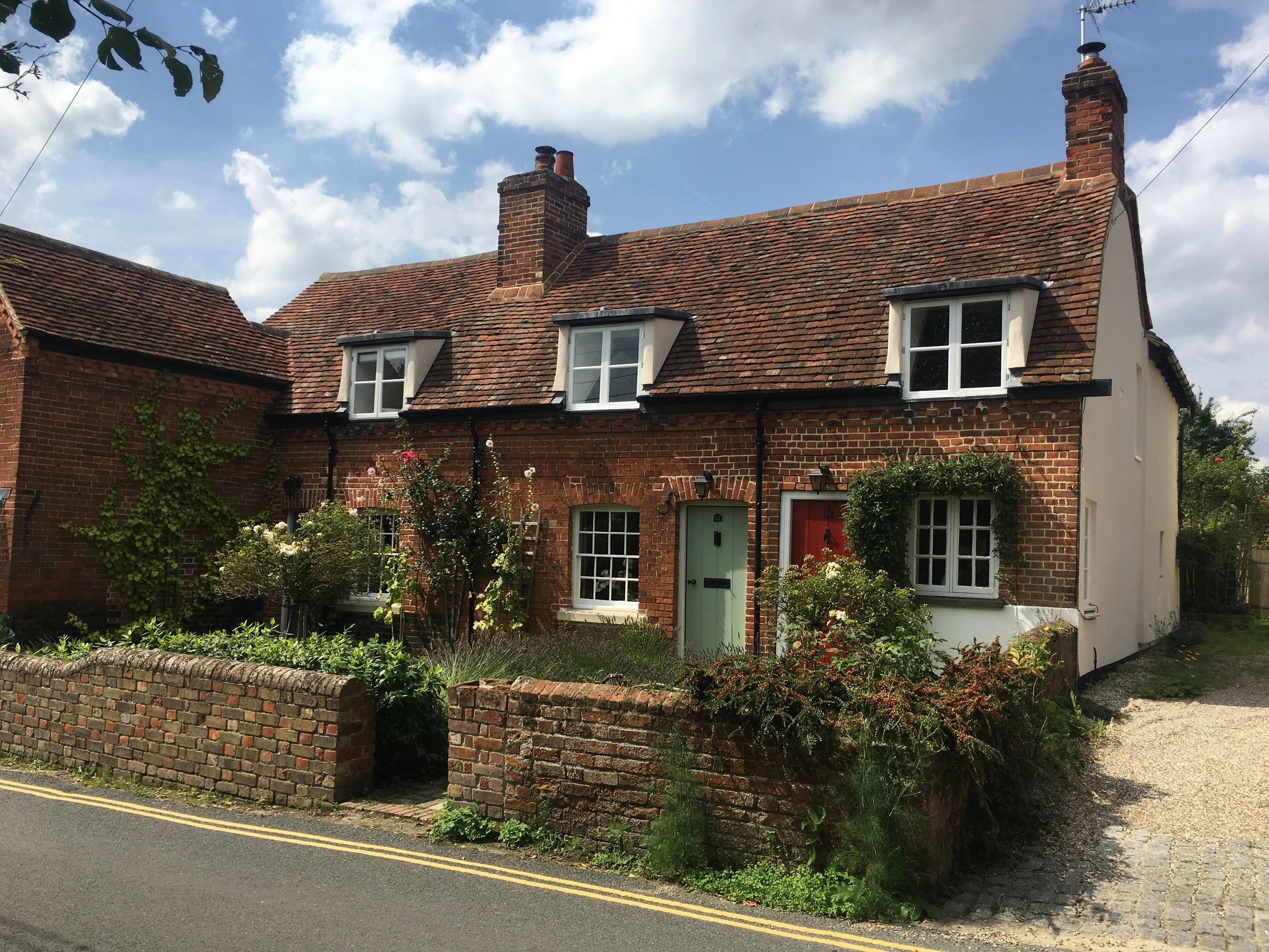 About Us | Beehive Holiday Cottages - No10, Goldhanger