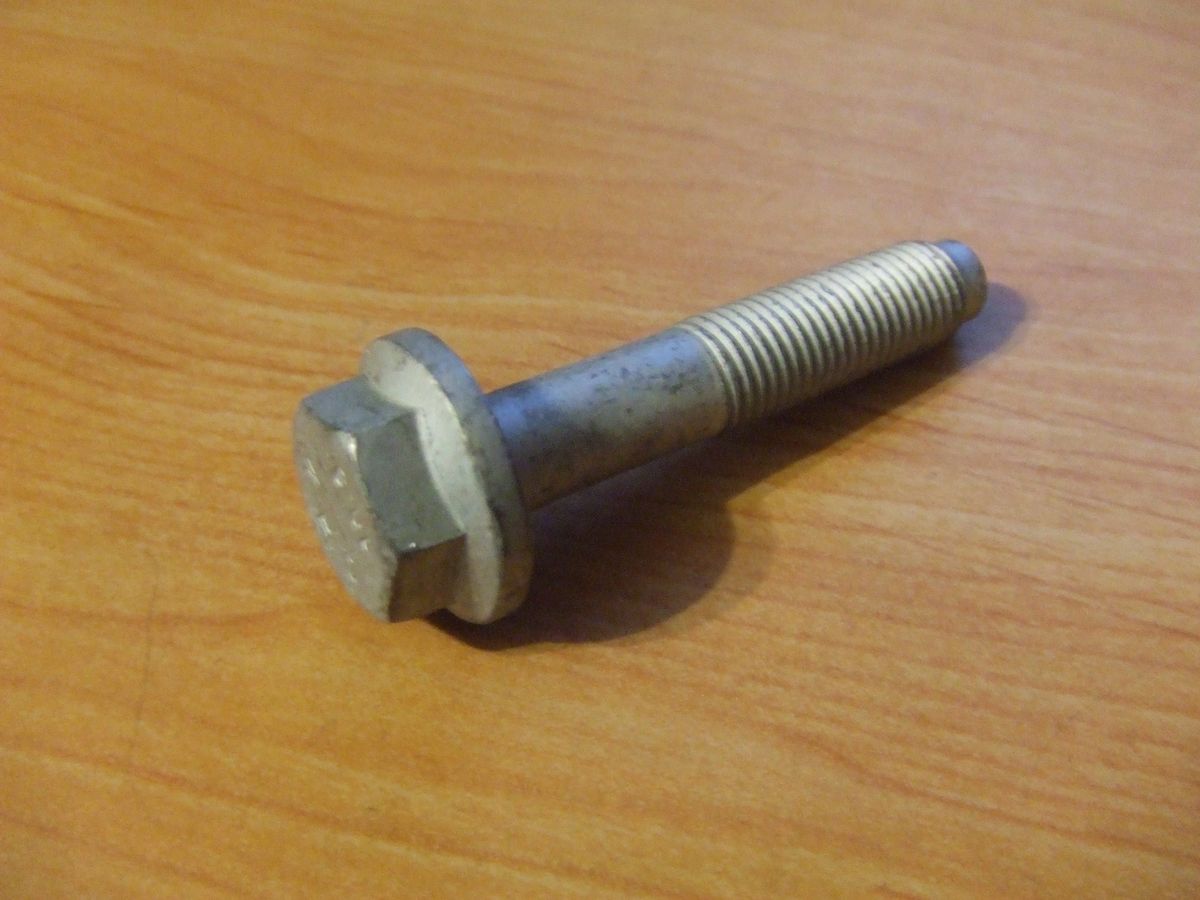 MOTOR MOUNT BOLT A4 GOLF JETTA NEW BEETLE N 102 096 05