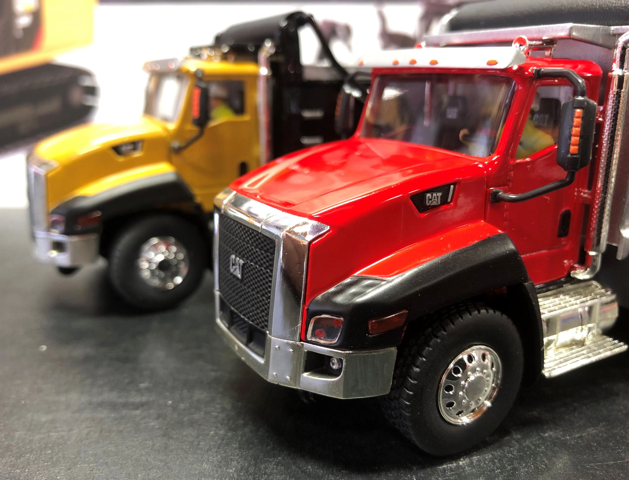 Jake's Die Cast Models - Die Cast Replicas and Automobilia