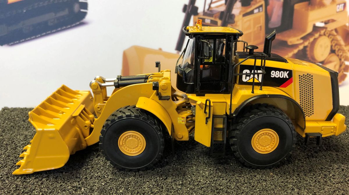 Caterpillar 980K Wheel loader Rock Bucket 1:50 Scale Diecast Masters