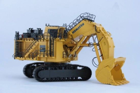 Komatsu PC8000 Diesel Mining Shovel 1:50 scale Yellow >