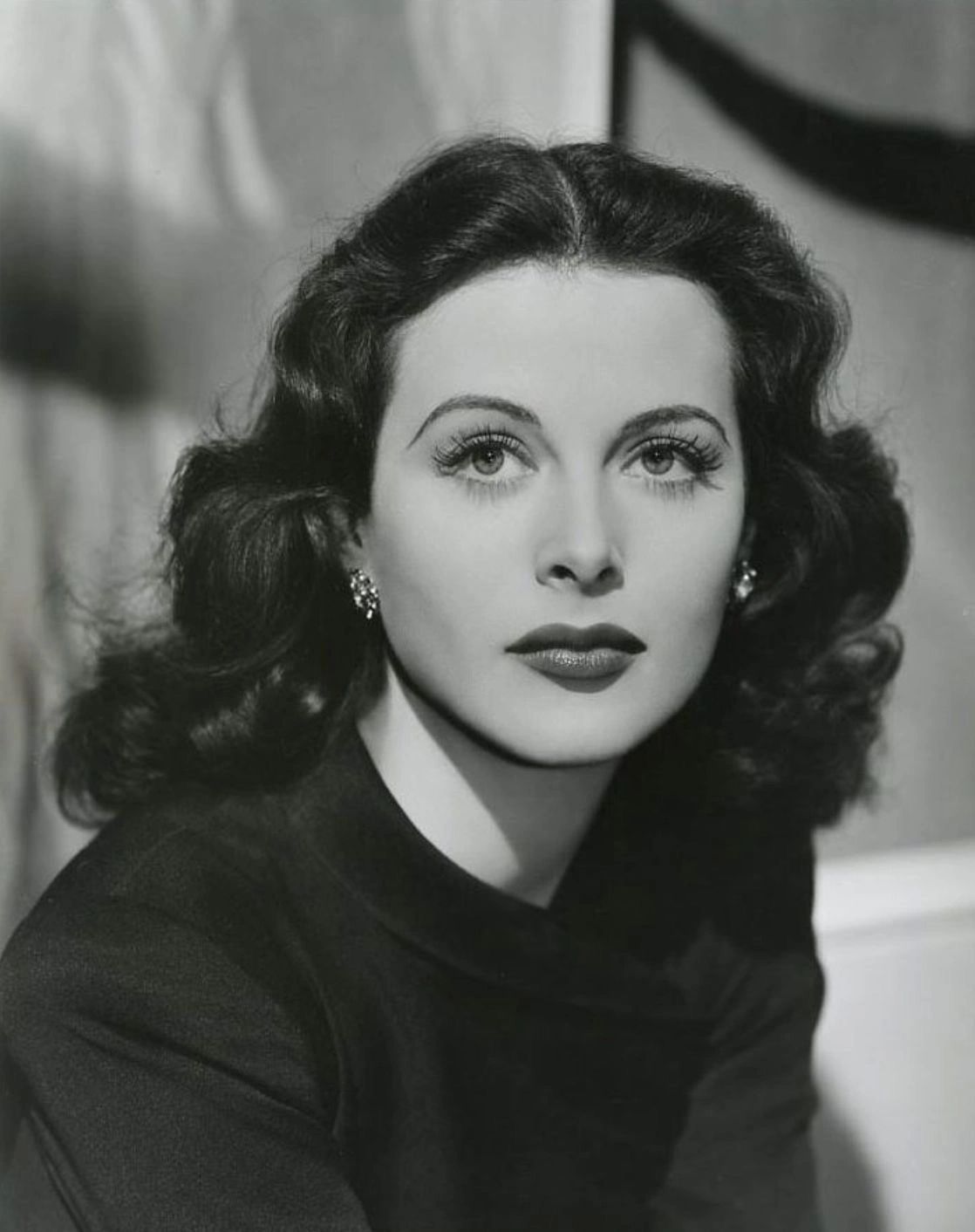 Hedy Lamarr: The Hollywood Star Who Pioneered Wireless Technology