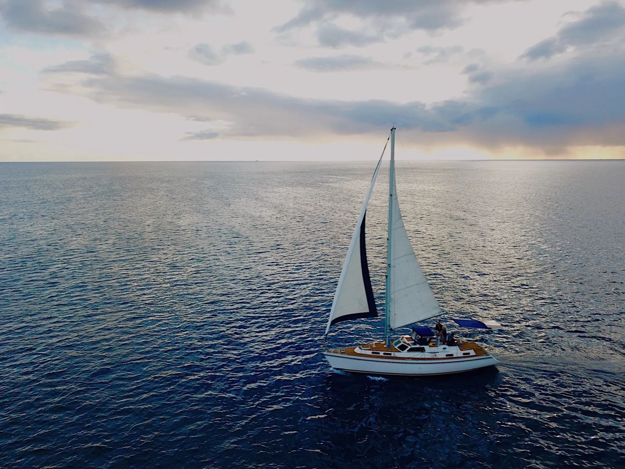 Sailing Beauty - Private Luxury Sailboat Charter