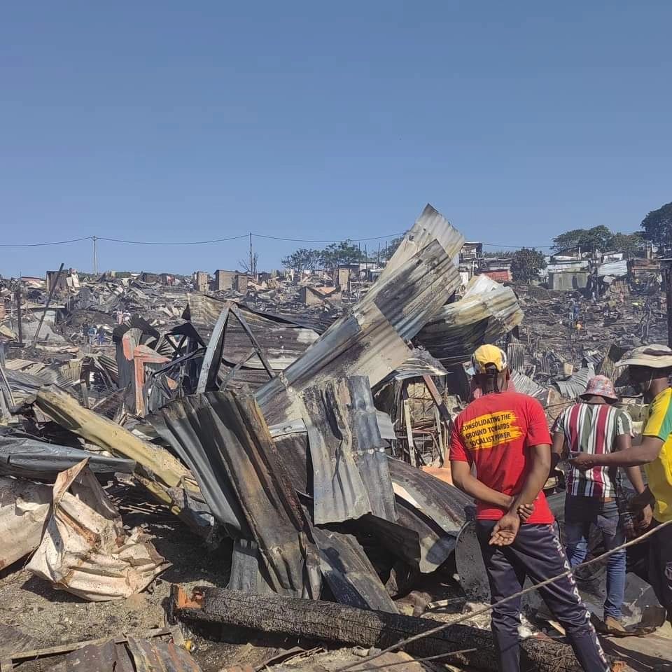 Around 1000 shacks have completely burnt in Kennedy Road, Durban