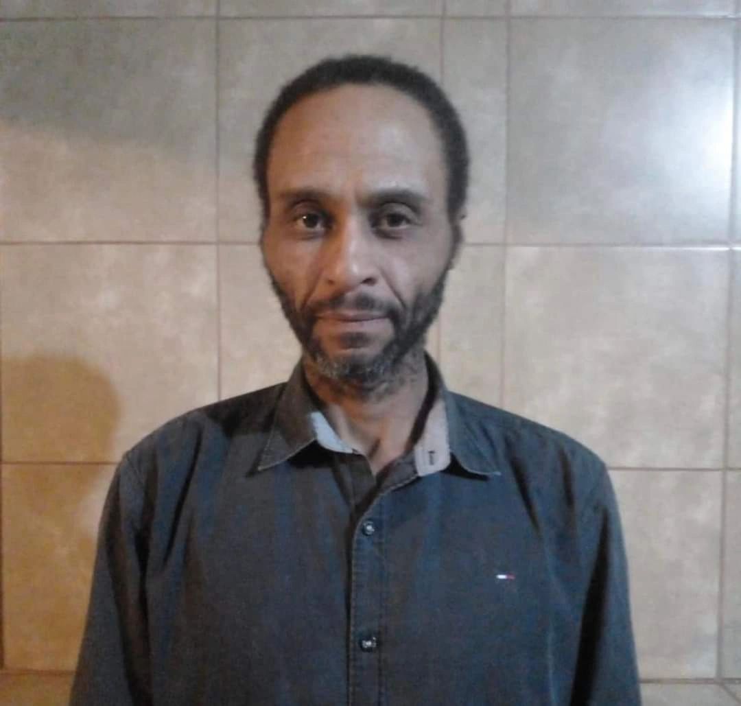 Former 'Generations' star Carlo Radebe is apparently down and out