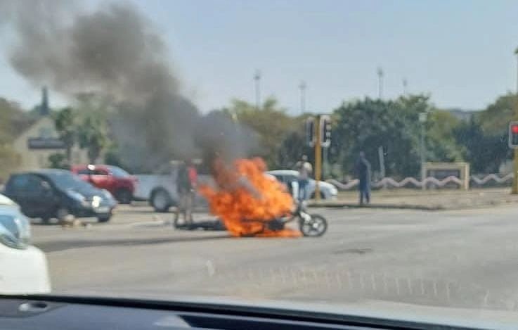 Motorcycle catches fire in Sonpark accident