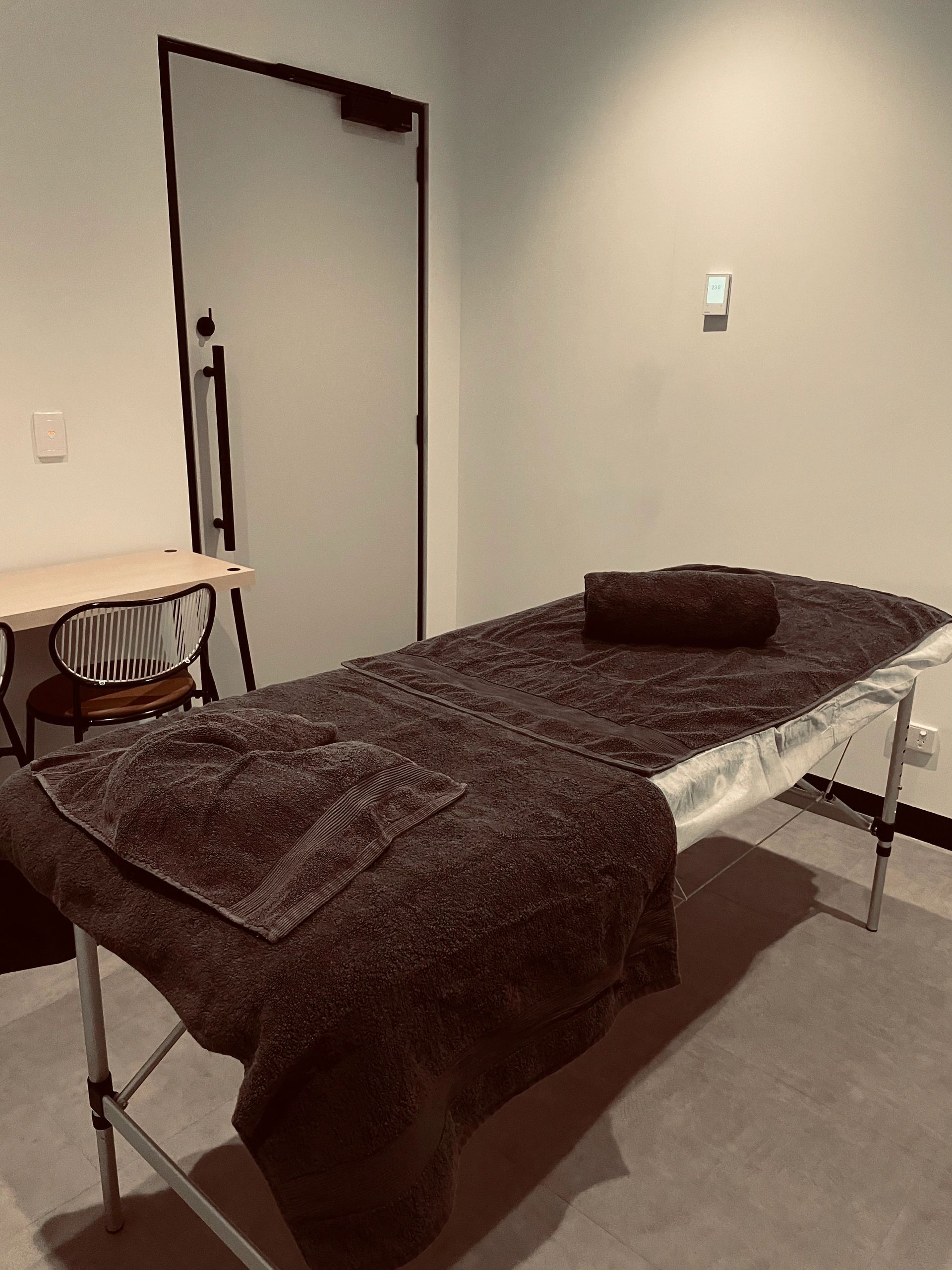HOW TO BRING A MOBILE THERAPIST TO YOUR WORKPLACE IN 3 EASY STEPS
