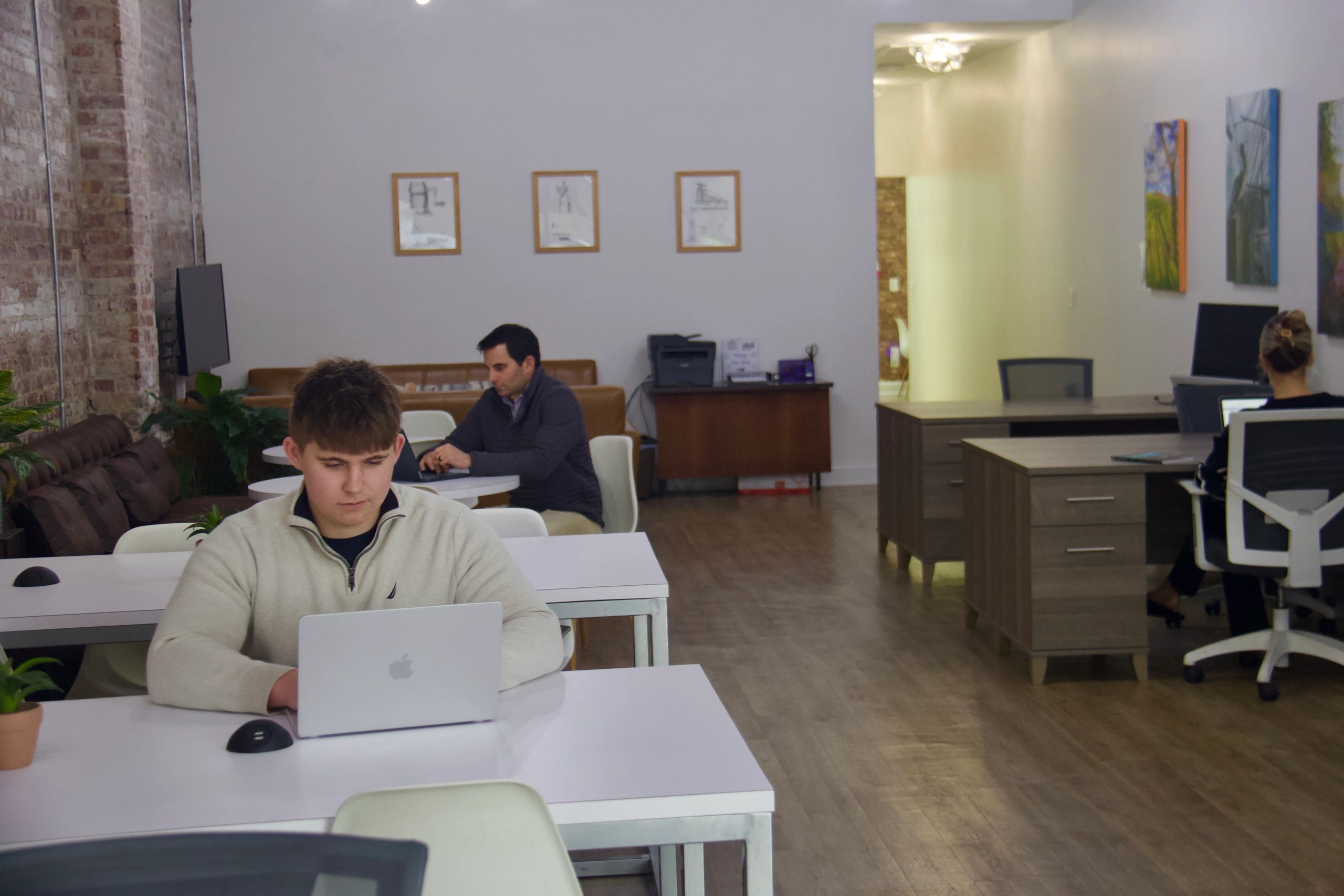 Plank Coworking - Greenville NC Coworking Space | Hot Desks, Private ...