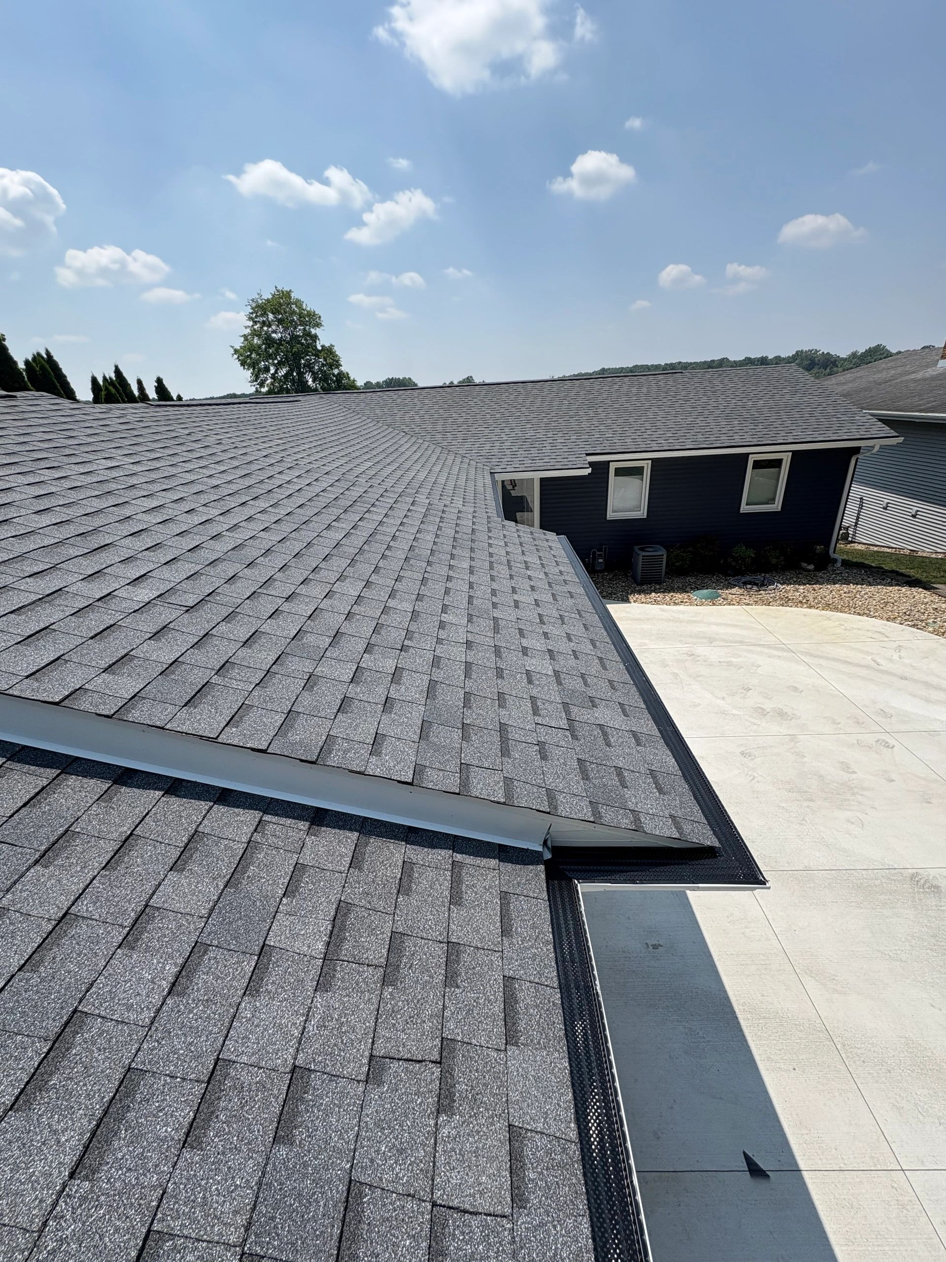 Expert Seamless Gutters Installation & Repair