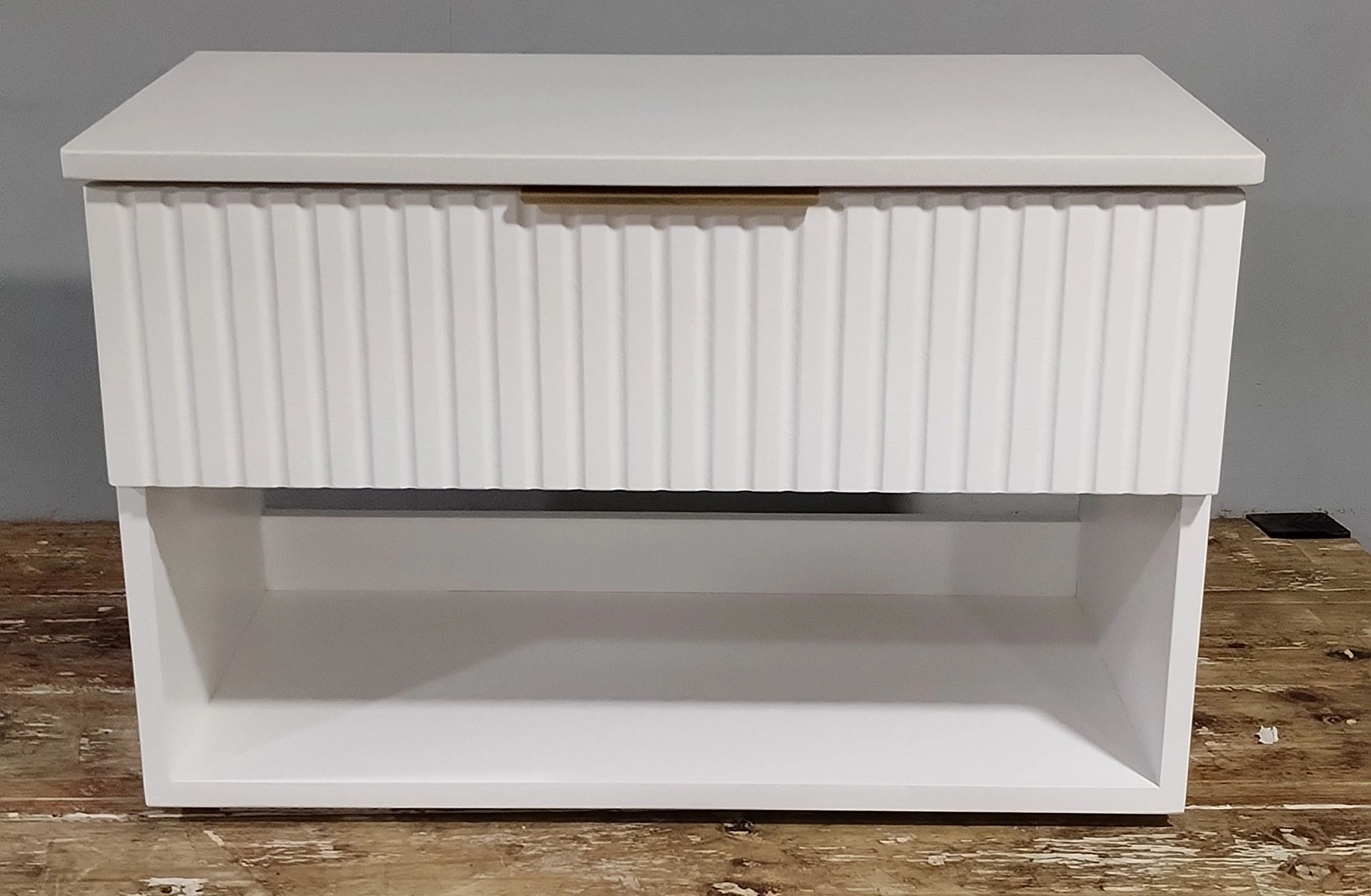 Fluted vanities | WOODEN-SQUARES