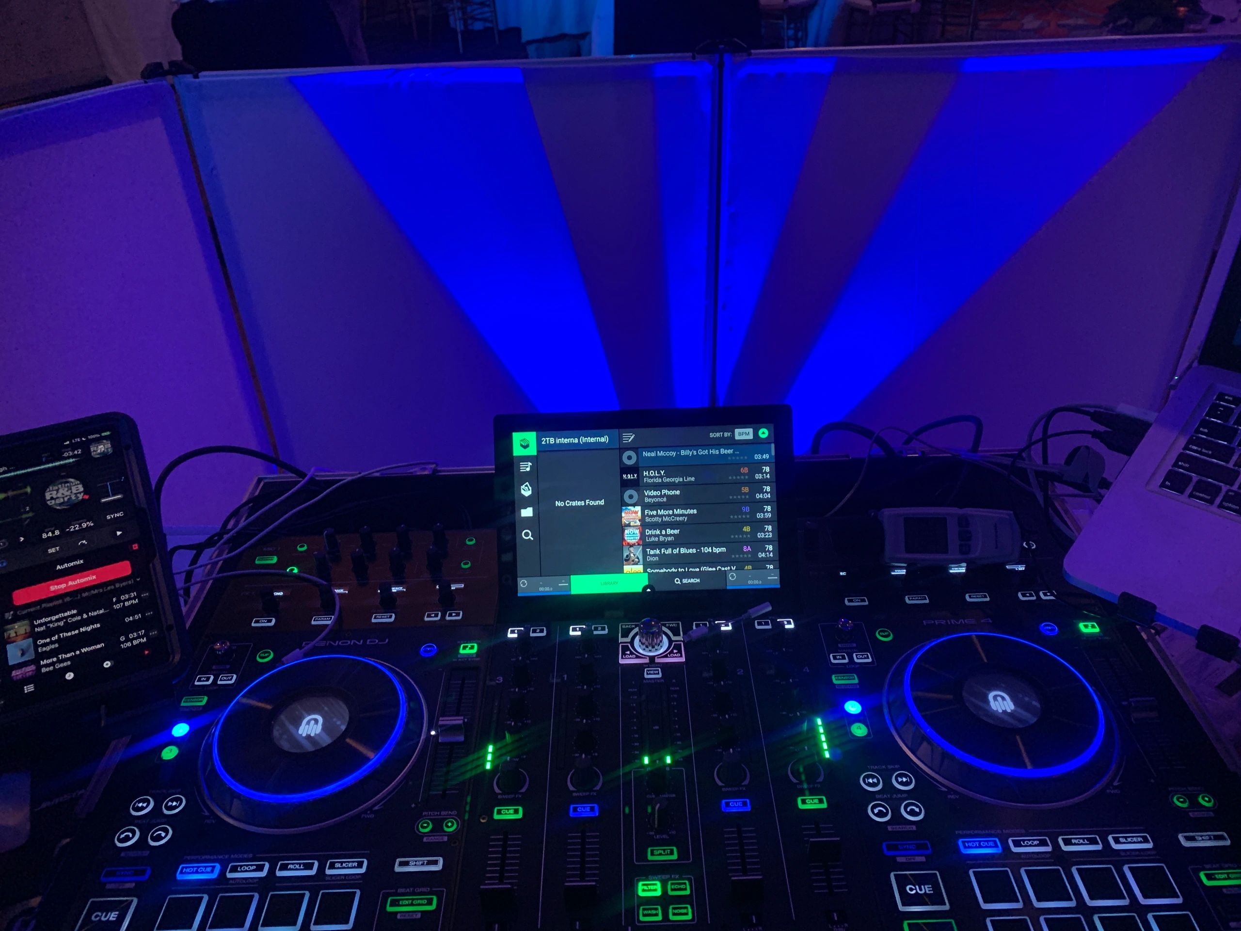 Wedding Dj Maryland - Maryland Wedding DJ and Photo Booth