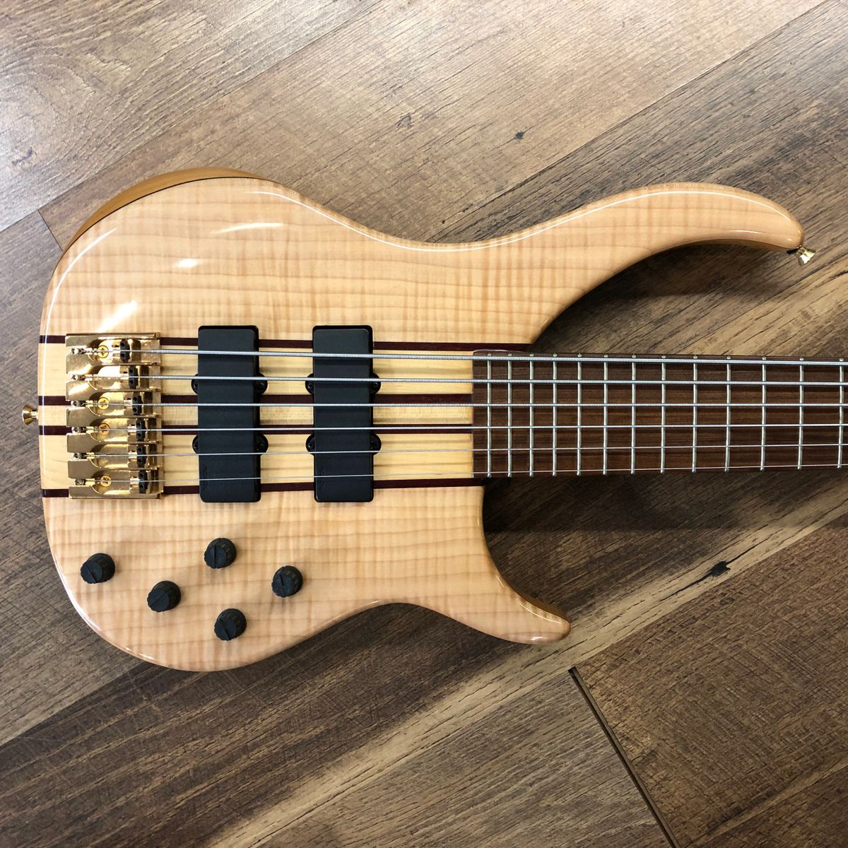 2005 Peavey Cirrus 6 Flamed Maple Top 6-String Active Electric Bass ...