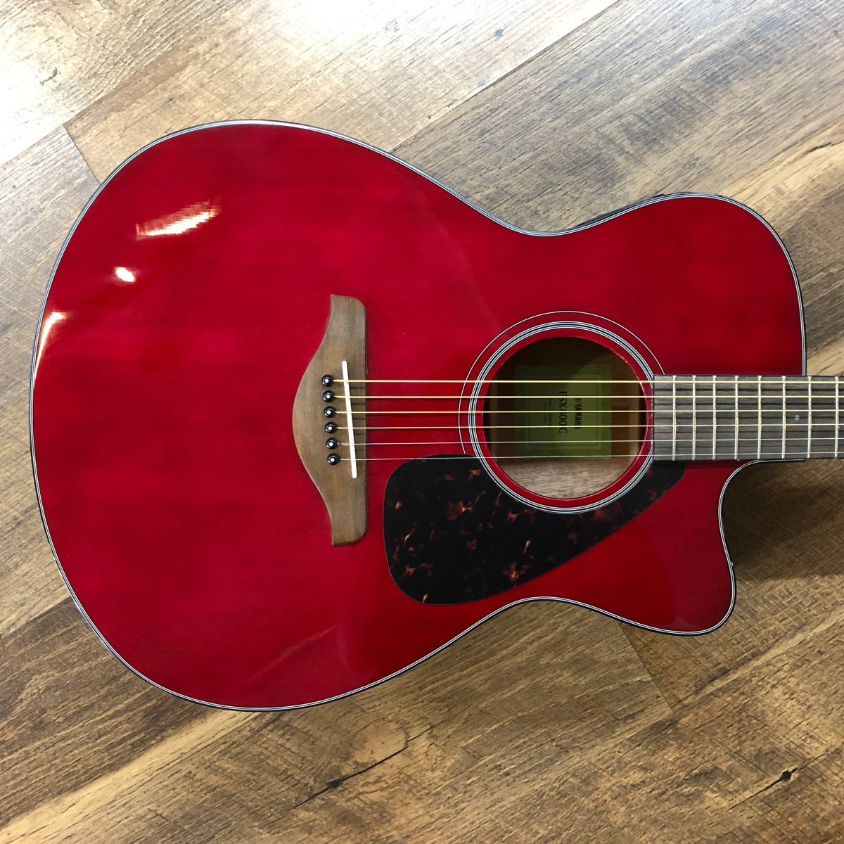 Yamaha FSX800C Gloss Ruby Red Finish Concert Cutaway Acoustic-Electric ...