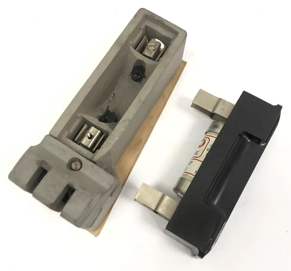 MEM EXEL HRC 32Amp Fuse Carrier & Base 660v Cartridge Holder Shroud Shield