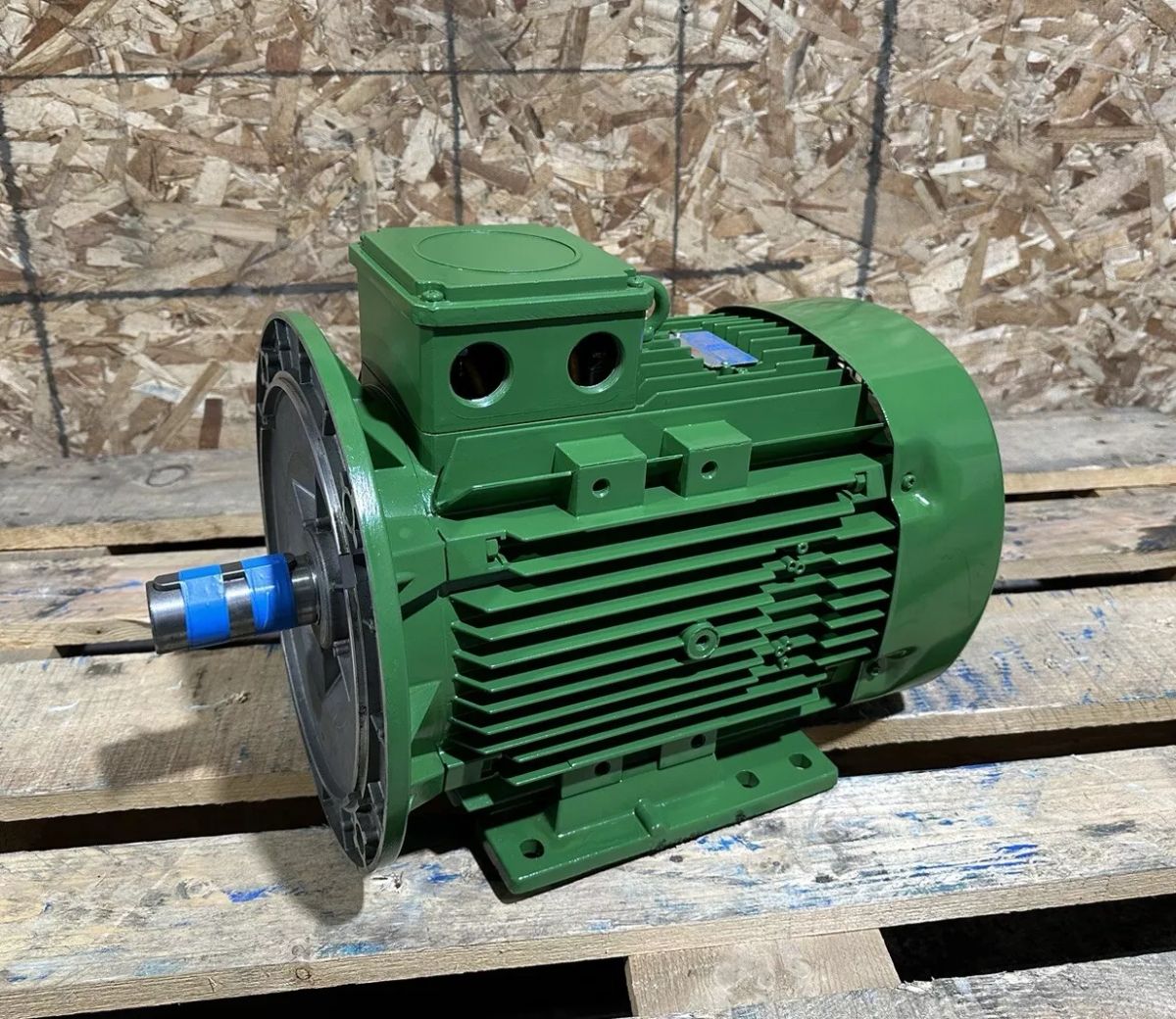 TEC 5.5kW AC Electric Motor 1450RPM 4-Pole 132 Frame B35 Foot/Flange ...