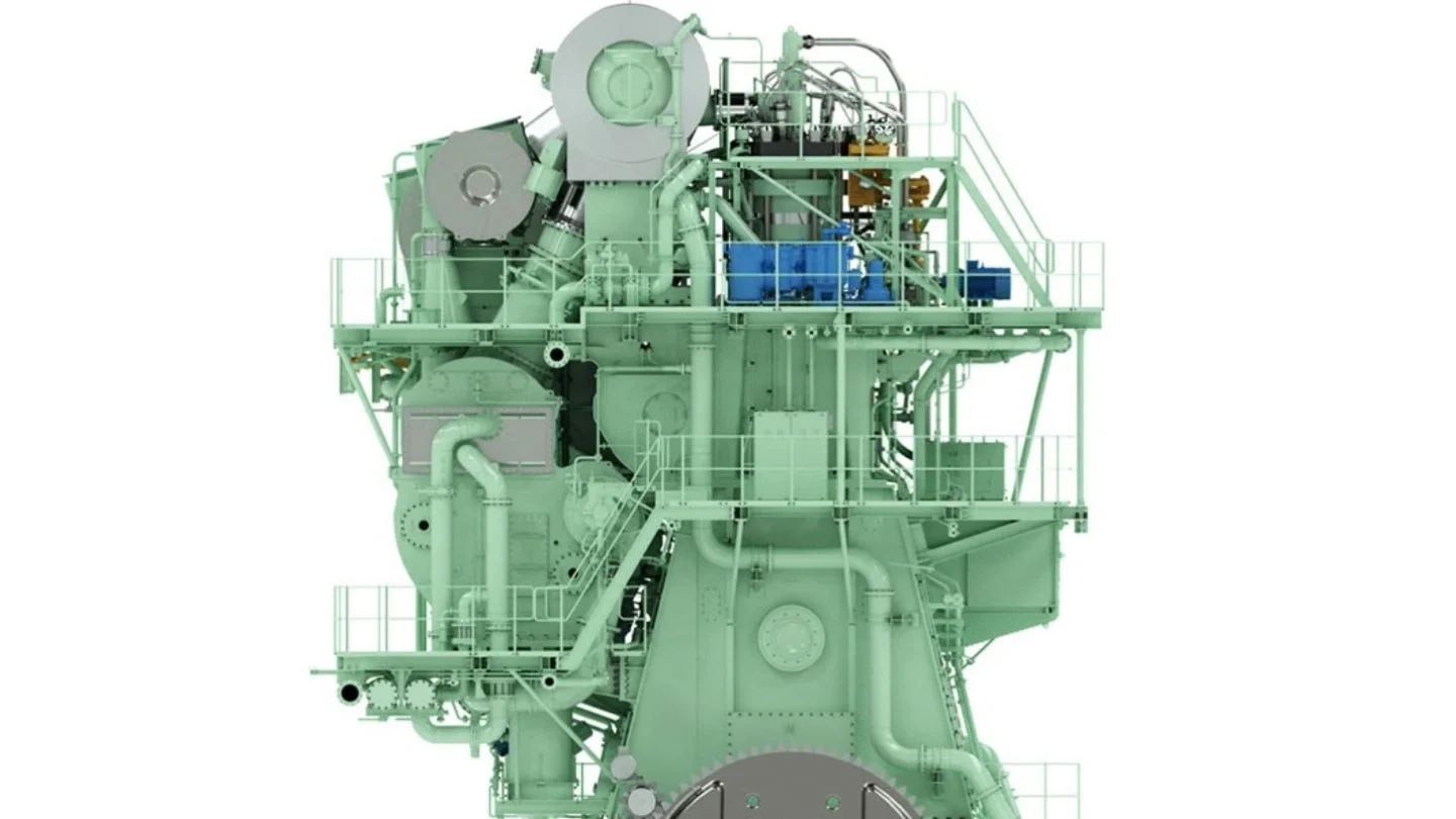 CMES takes MAN methanol engines for Car Carriers