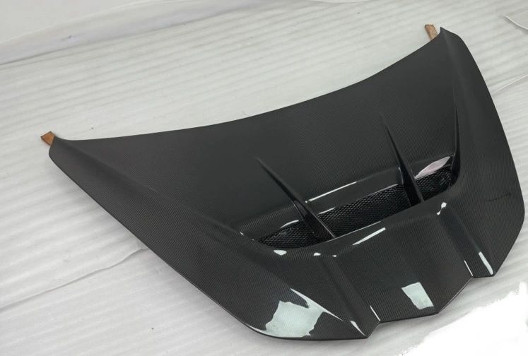 2020-2025 C8 Corvettte Stingray/Zo6 ZR1 Style Carbon Fiber Hood