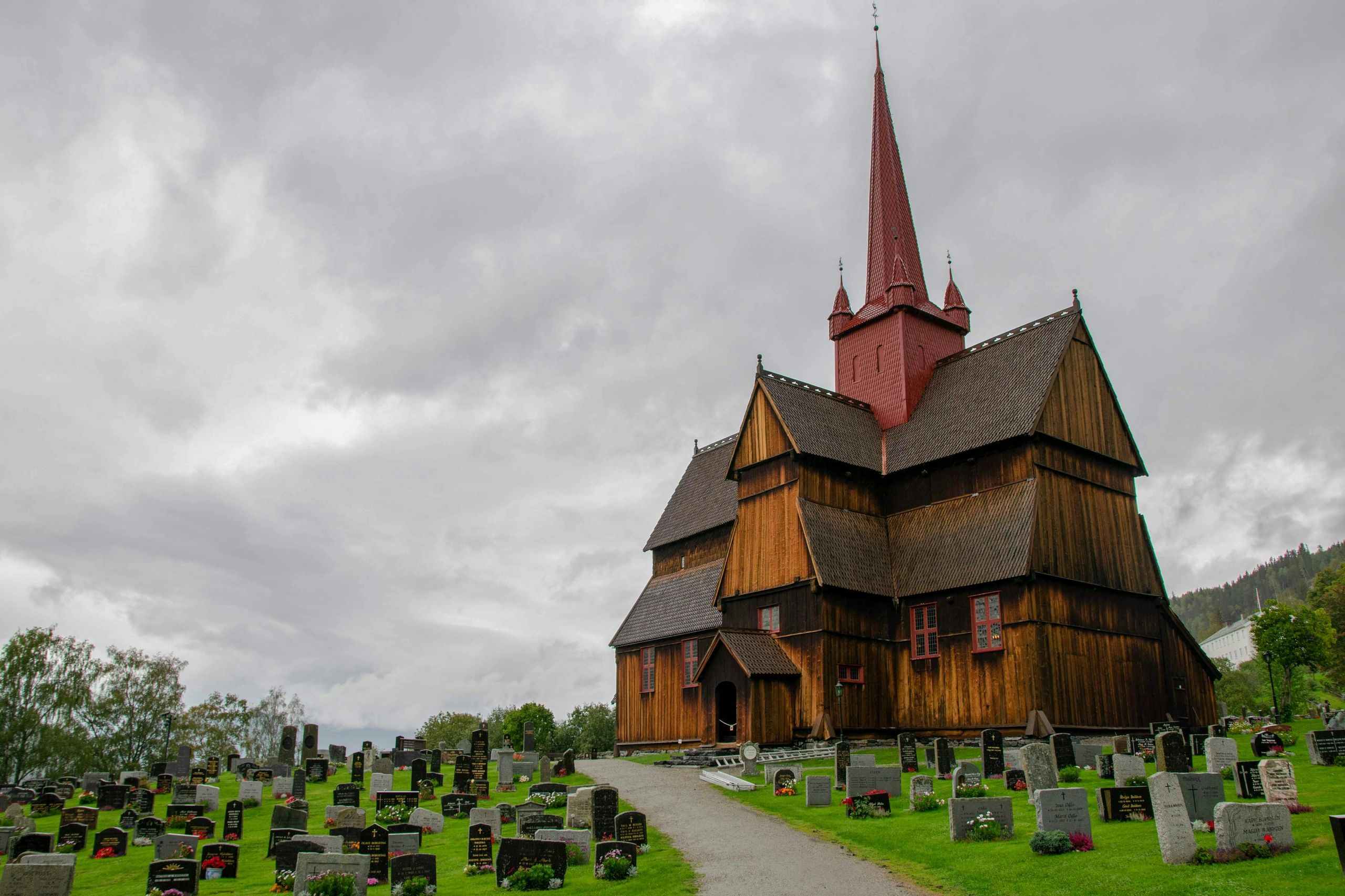 How Are Viking Ship Designs Reflected in Norway's Stave Churches?