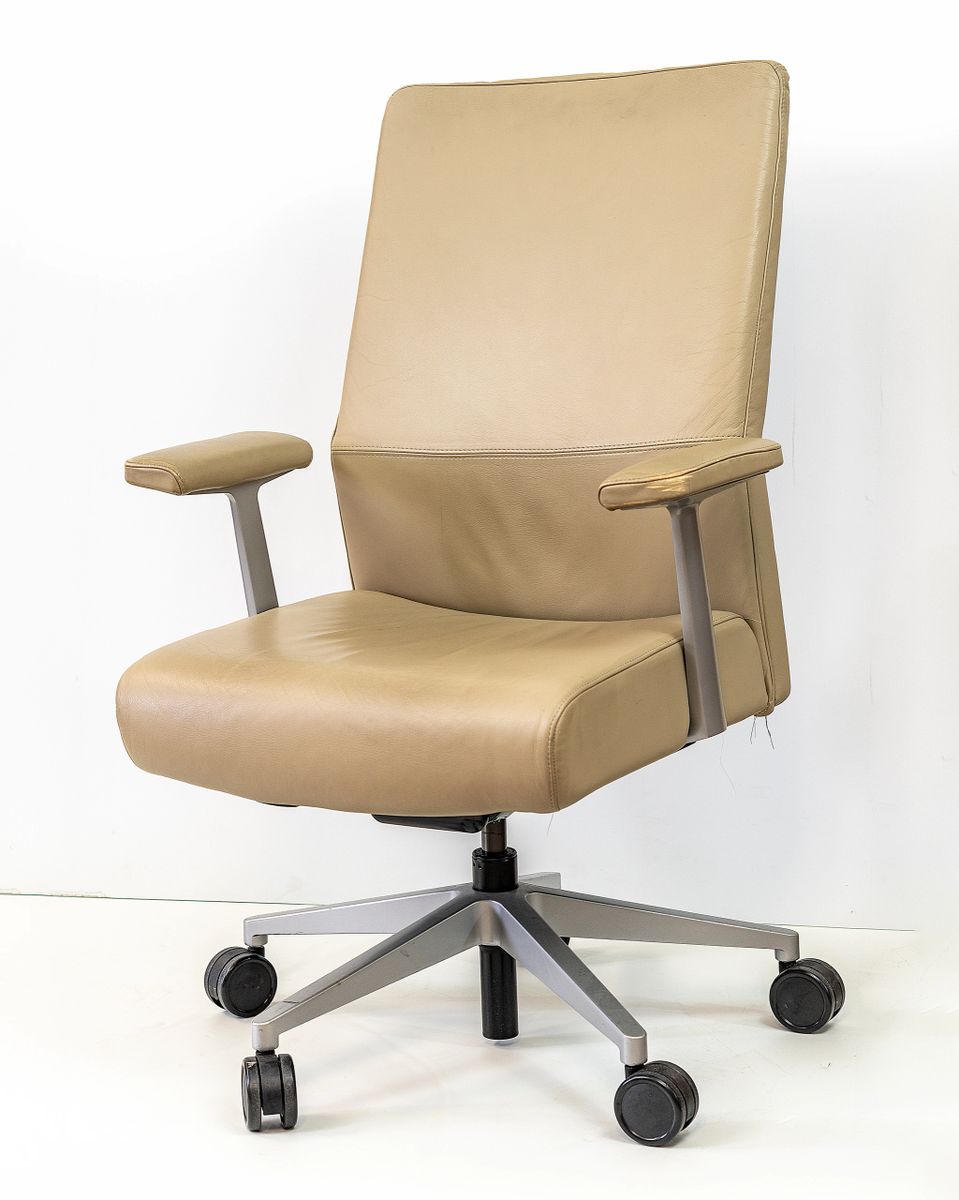 STEELCASE SIENTO EXECUTIVE CHAIR