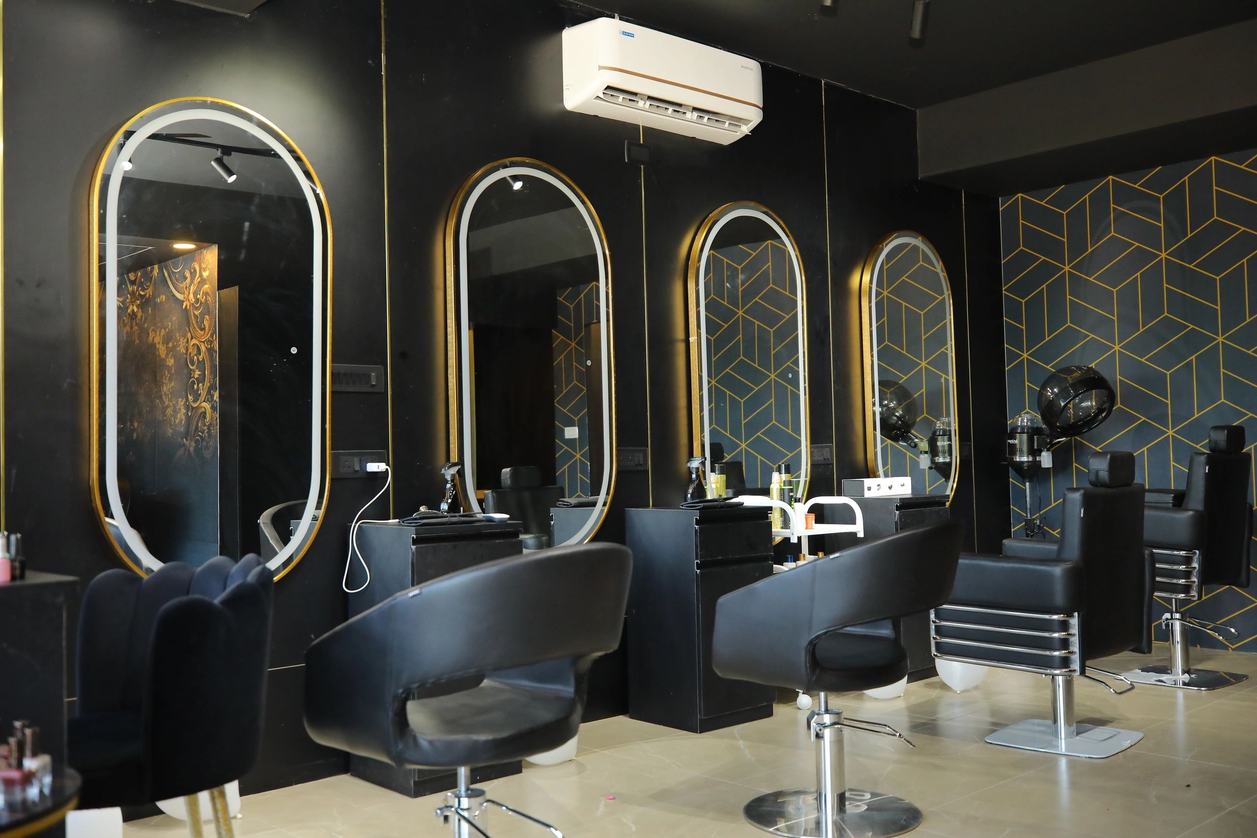 Home [luxcherie.com]