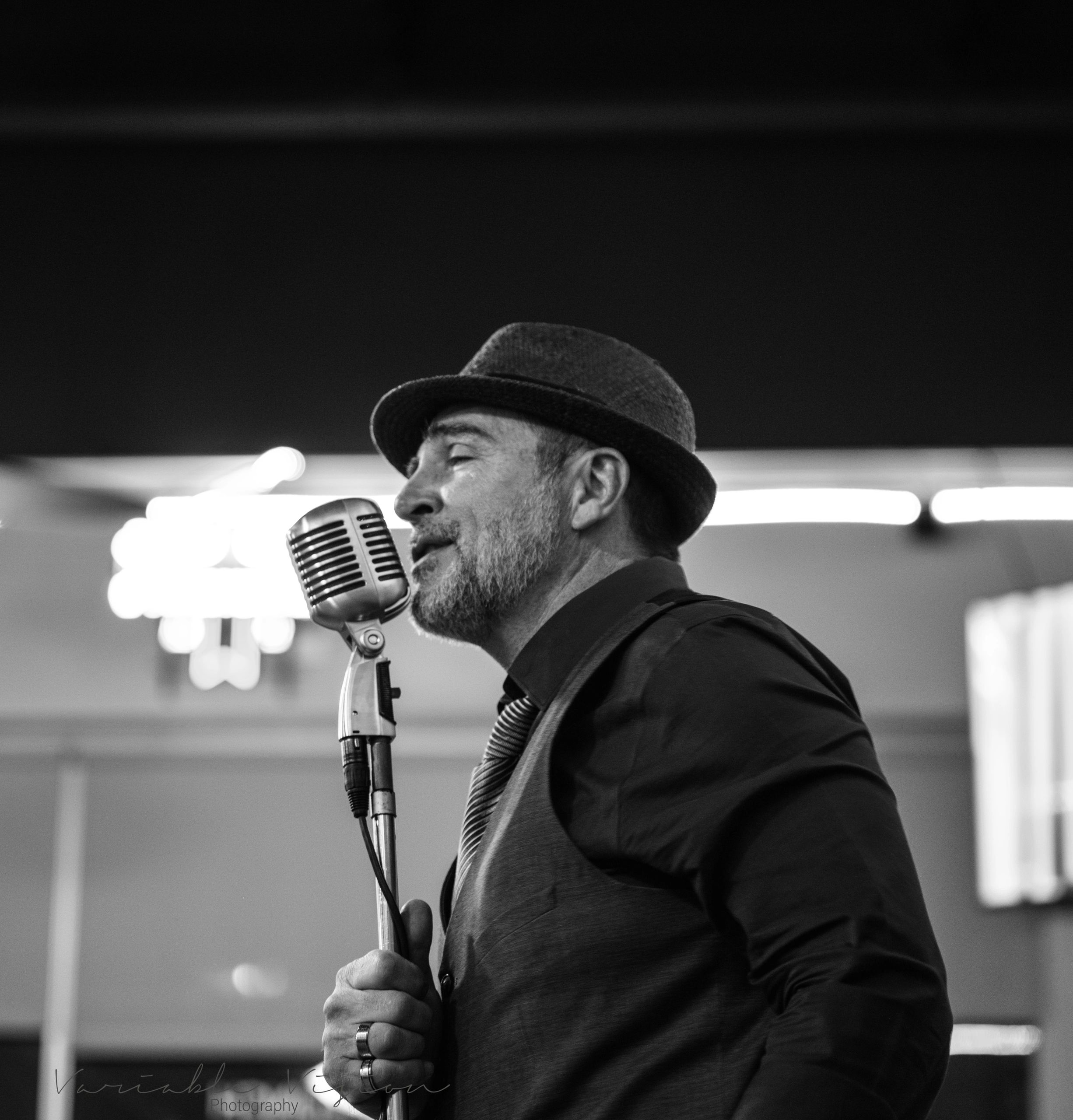 Top Tribute Singer for Memorable Nights