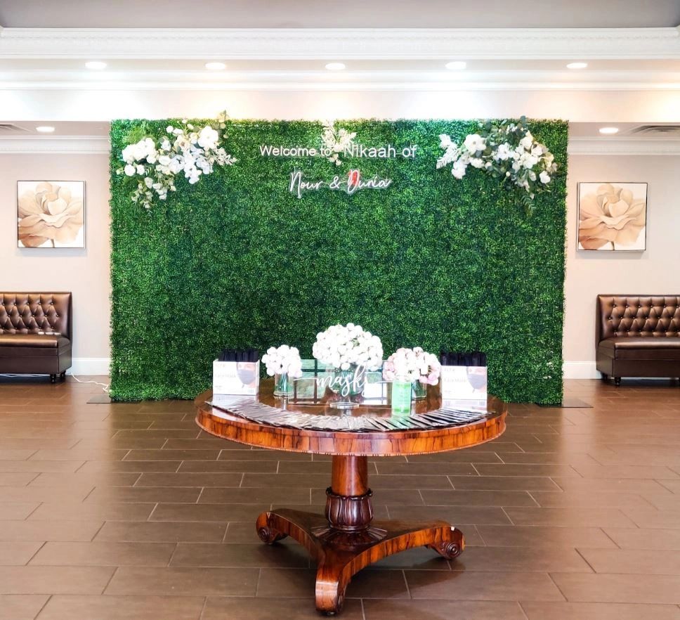 8ft Tall x 13ft Wide Boxwood Wall Backdrop