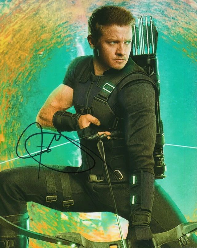 Jeremy Renner Autographed 8x10 Photograph Actor Avengers Hawkeye Marvel ...
