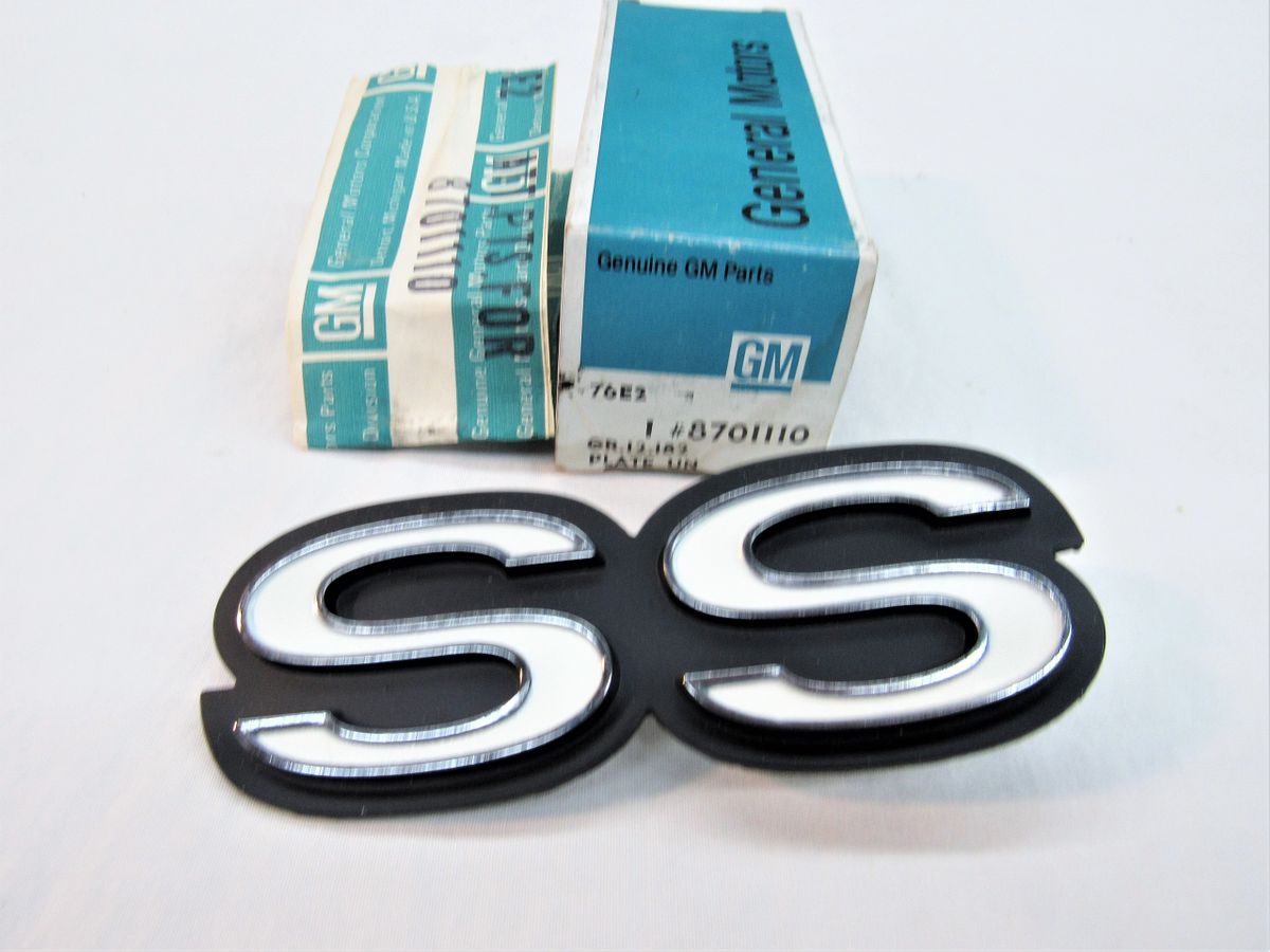 NOS 1969 Chevy Camaro SS 396 350 Rear Tail Panel Name Badge Emblem GM ...