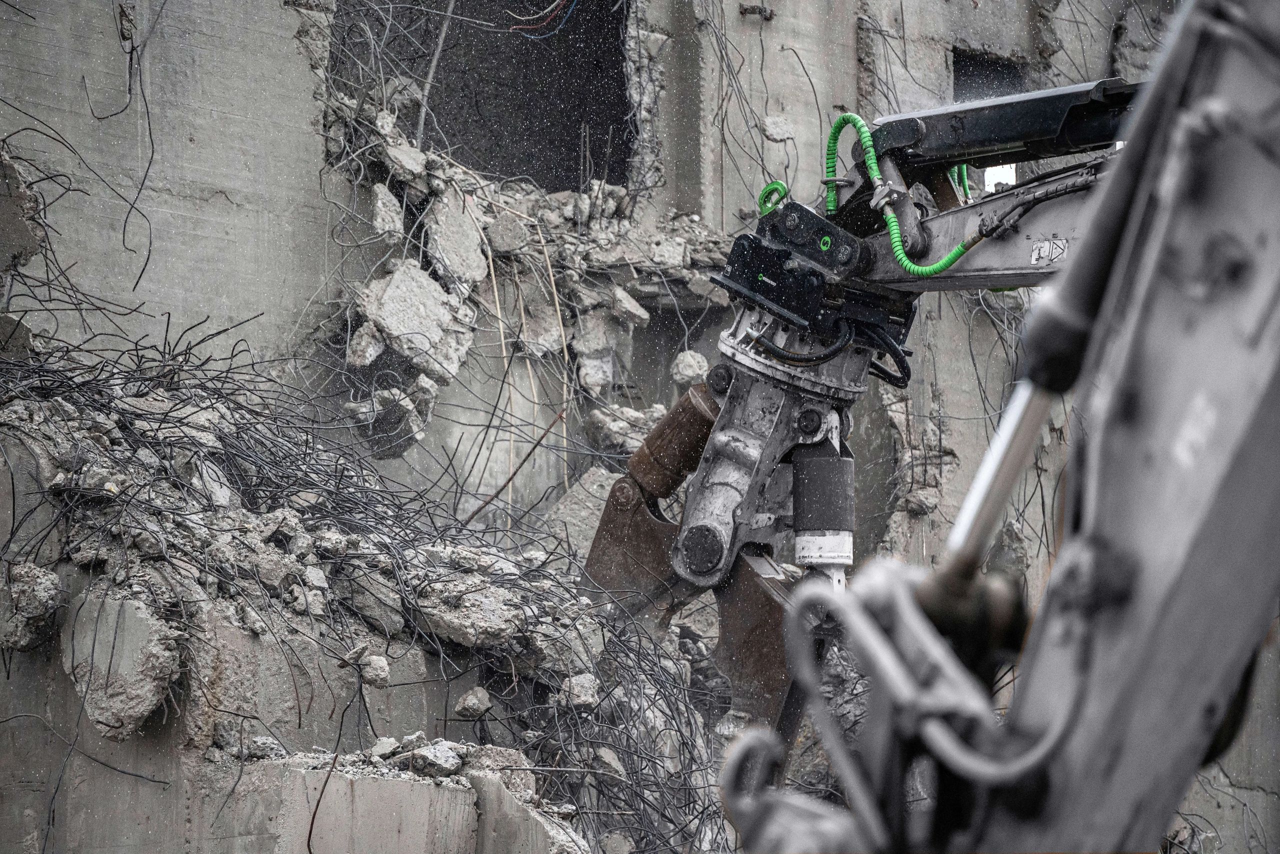 Charge Equipment Home