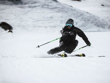 Ski & Snowboard Lessons - Elitesnowsports