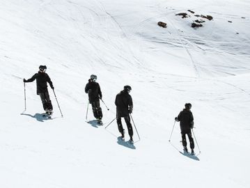 Ski & Snowboard Lessons - Elitesnowsports