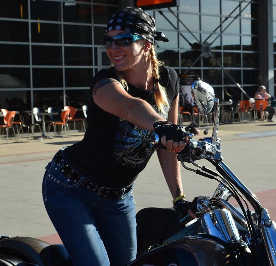 Female Motorcycle Apparel - Stilettos on Steel Female Riders Group