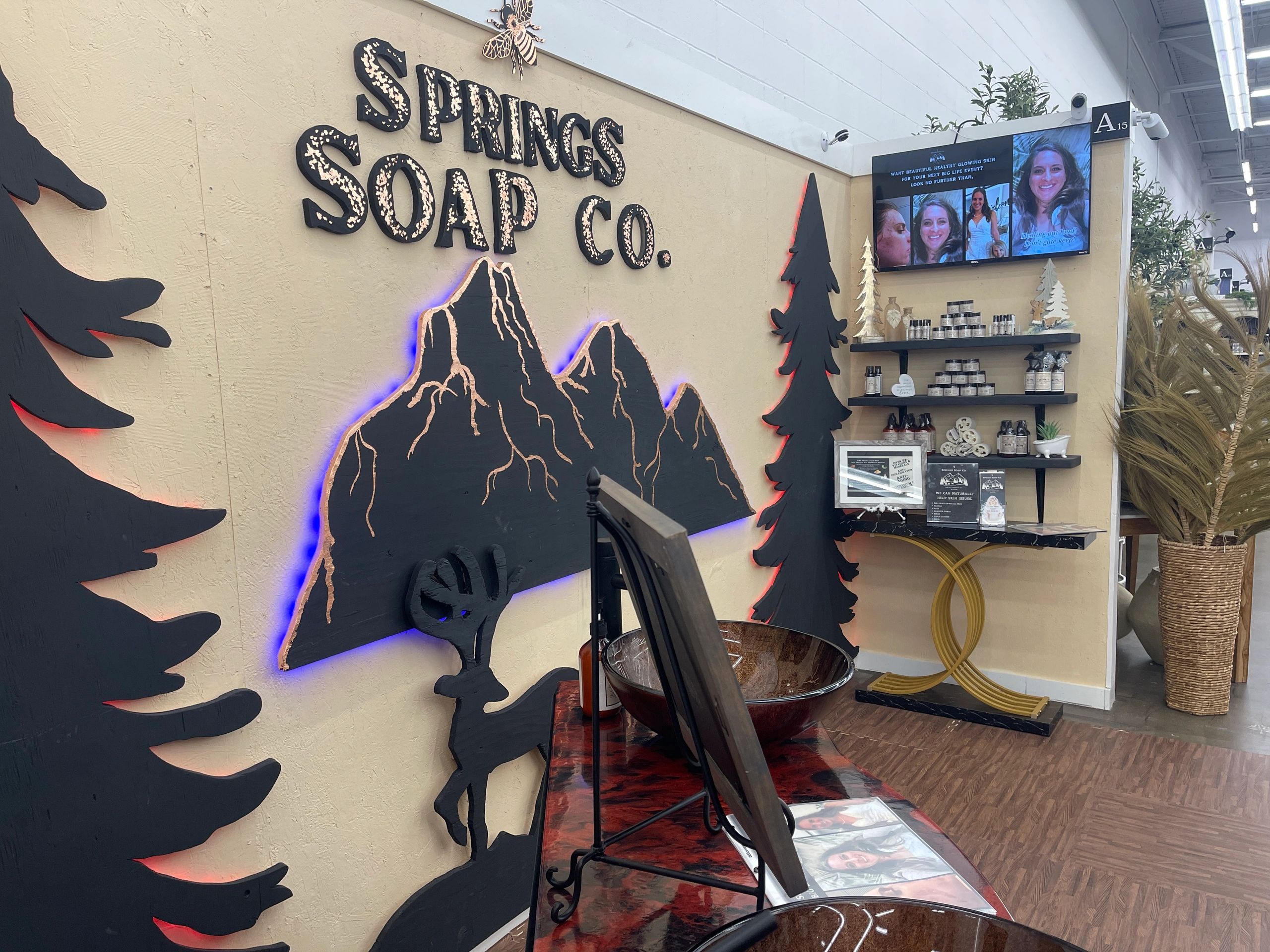 Springs Soap Co at Painted Tree Boutiques Booth A15