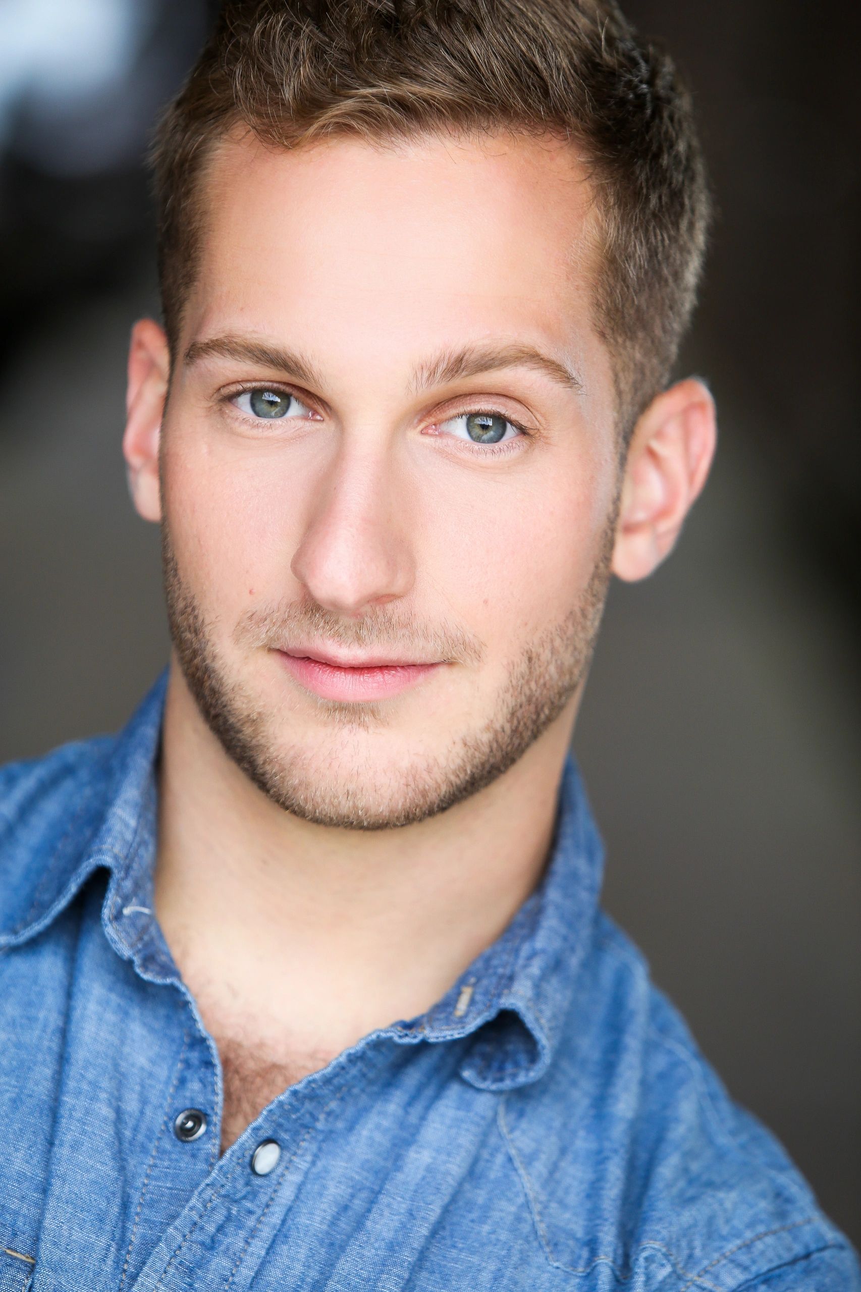 The Young Man of Broadway - Entertainment, Singer