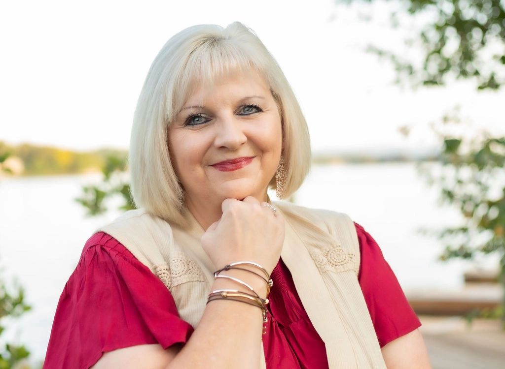 SML Virtual Assistant Services by Tina