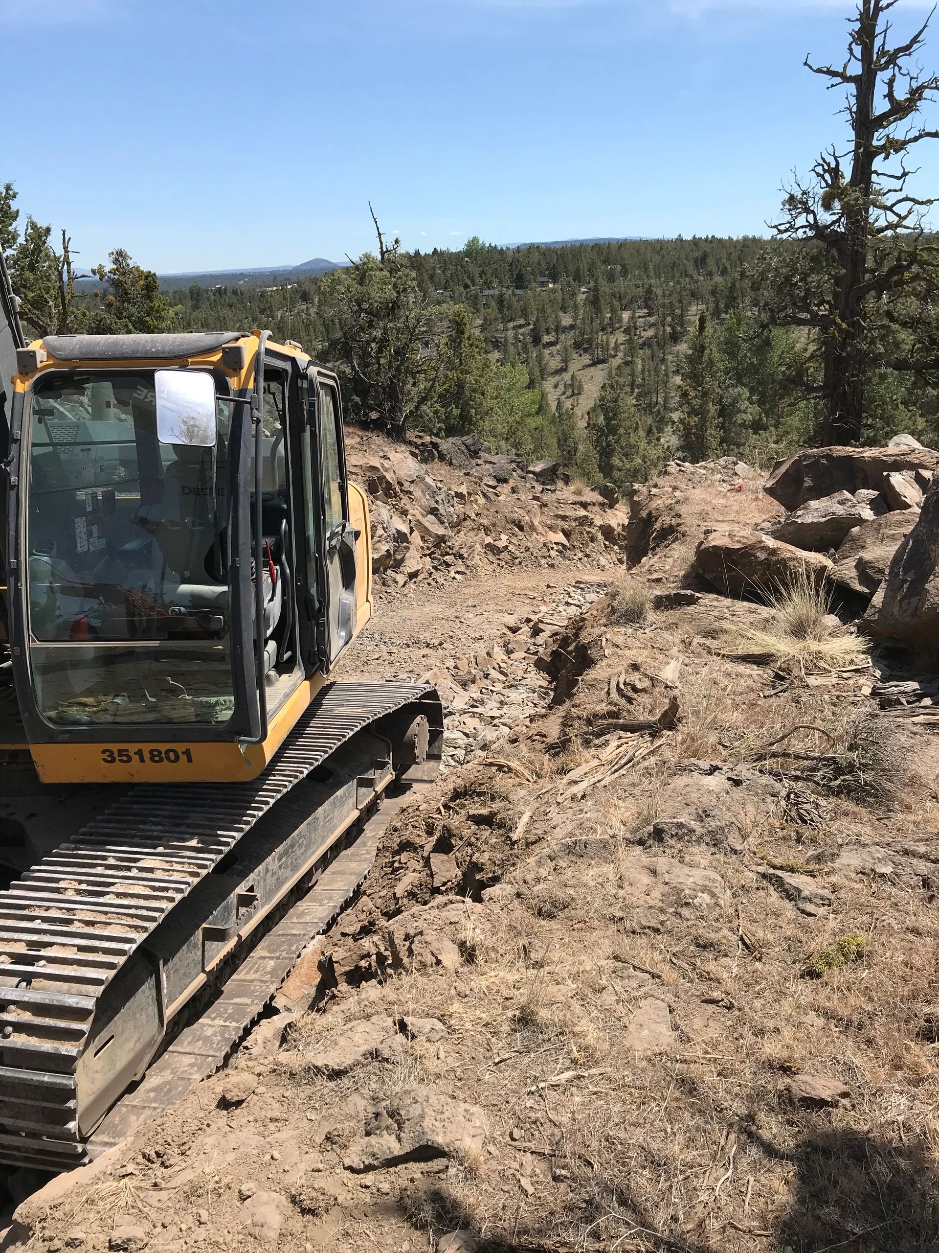 Rock Hammering and Demolition - Dagex excavation and grading services