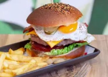 Welcome to Tatura Middle Hotel - Your Family Pub Destination
