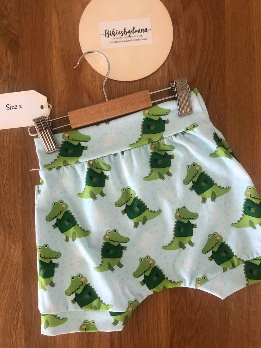 Size 2 Jelly Shorts Crocodile