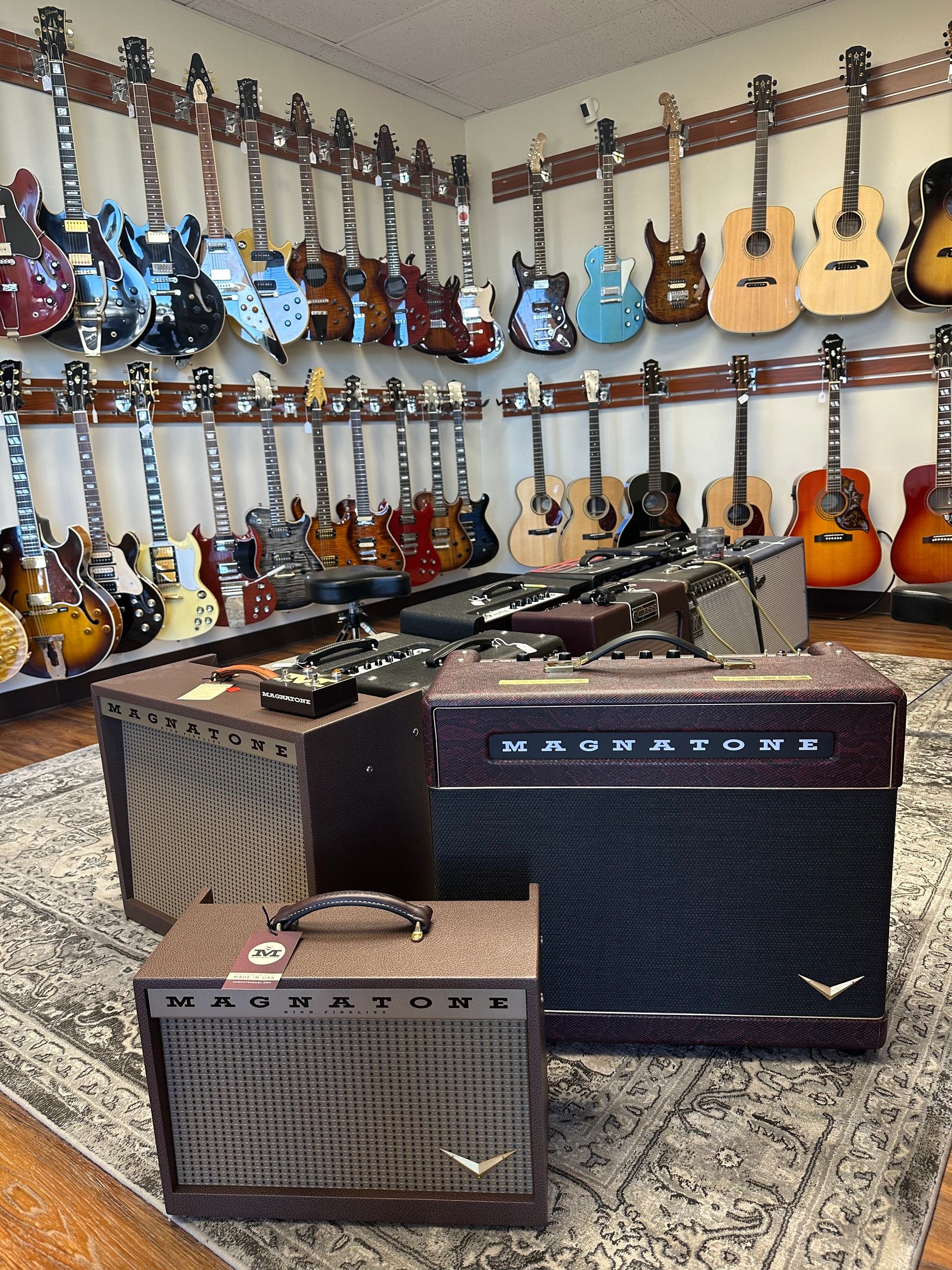 Boutique Guitar Dealer