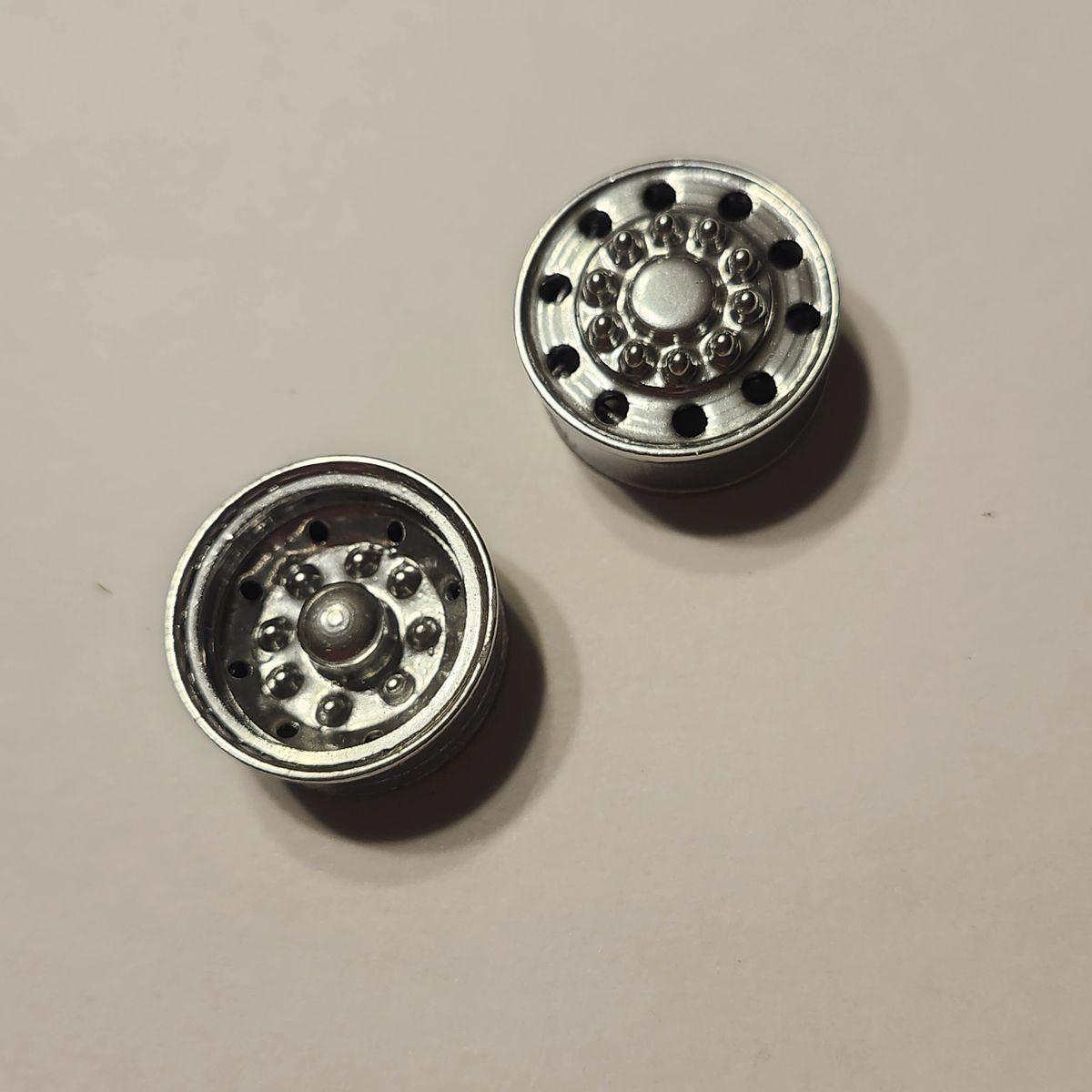 Modern BUDD Wheel Set (Fits Trumpeter) (2 fronts, 2 rear tandem pairs ...