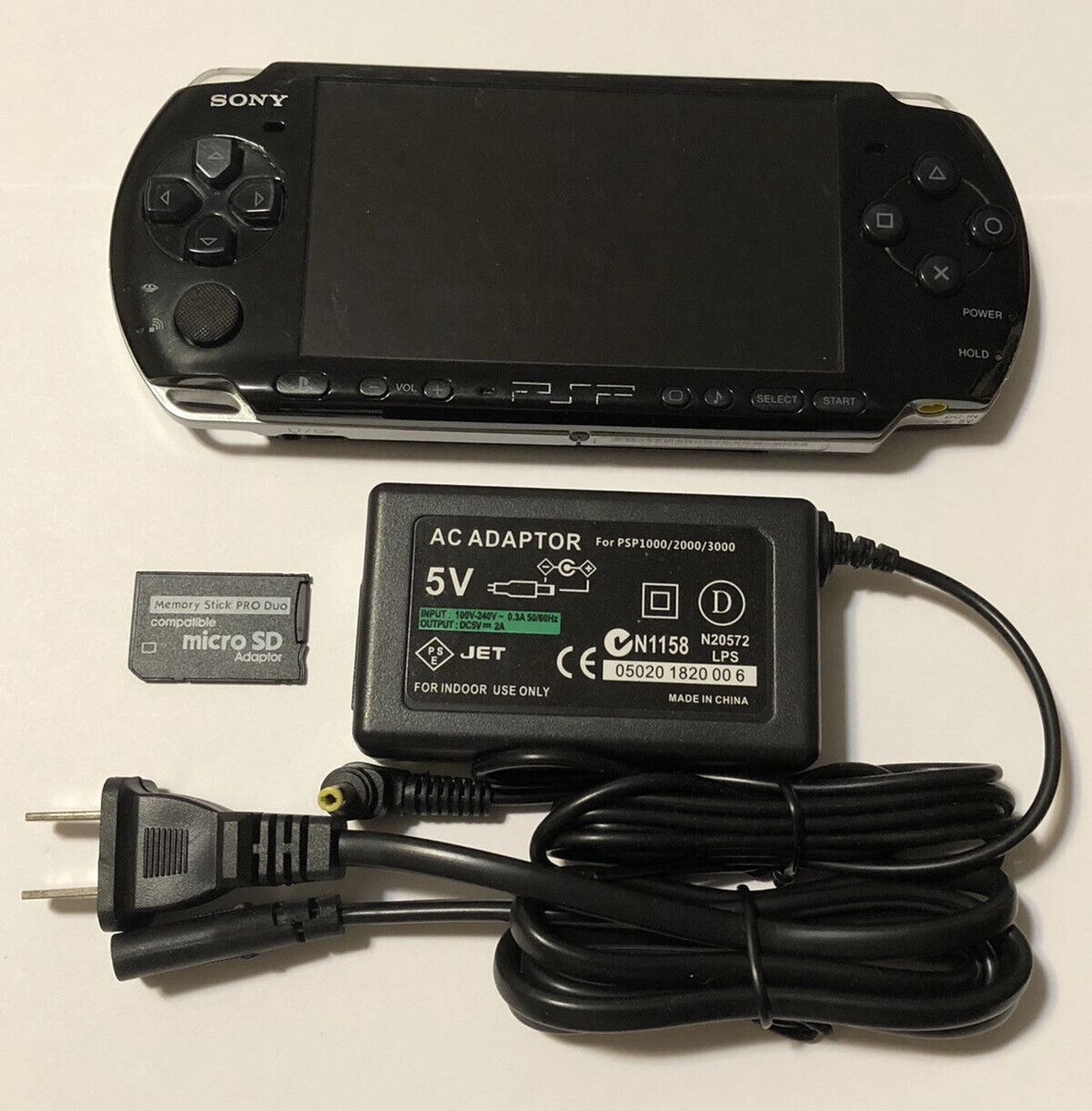 SONY PSP 3000 HANDHELD SYSTEM WITH CHARGER