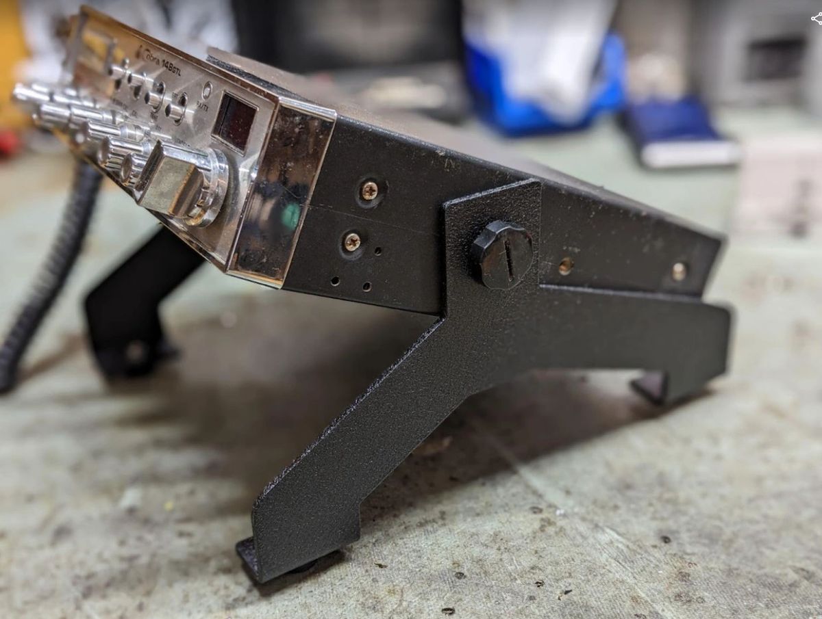 DX Racks Desktop Radio Stands