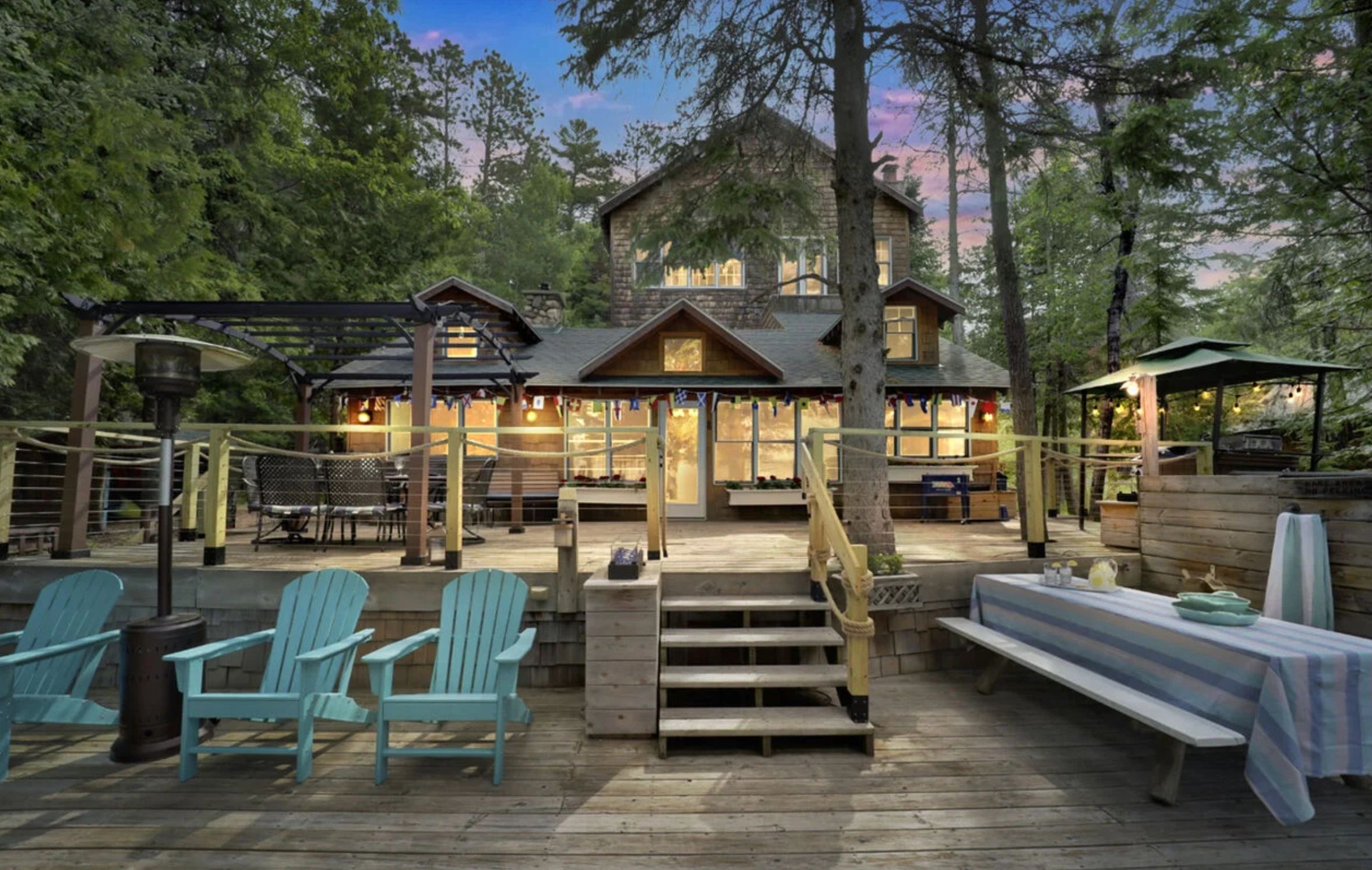 Large Lakehouse Vacation Rental with Fabulous Indoor and Outdoor Spaces