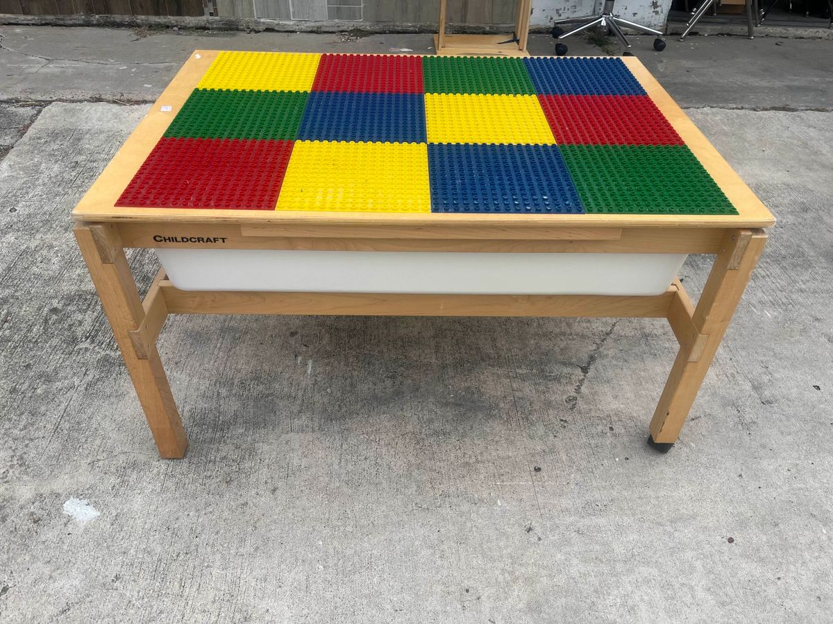 Childcraft Sand and Water Table with Block Cover
